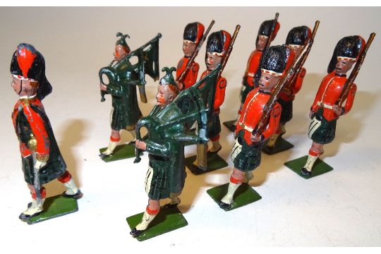 Britains from RARE set 480, Black Watch PARADE SET at the slope with ...