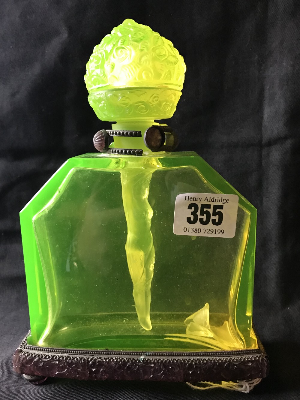 Art Deco: Heinrich Hoffman green and amethyst uranium or vaseline glass ...