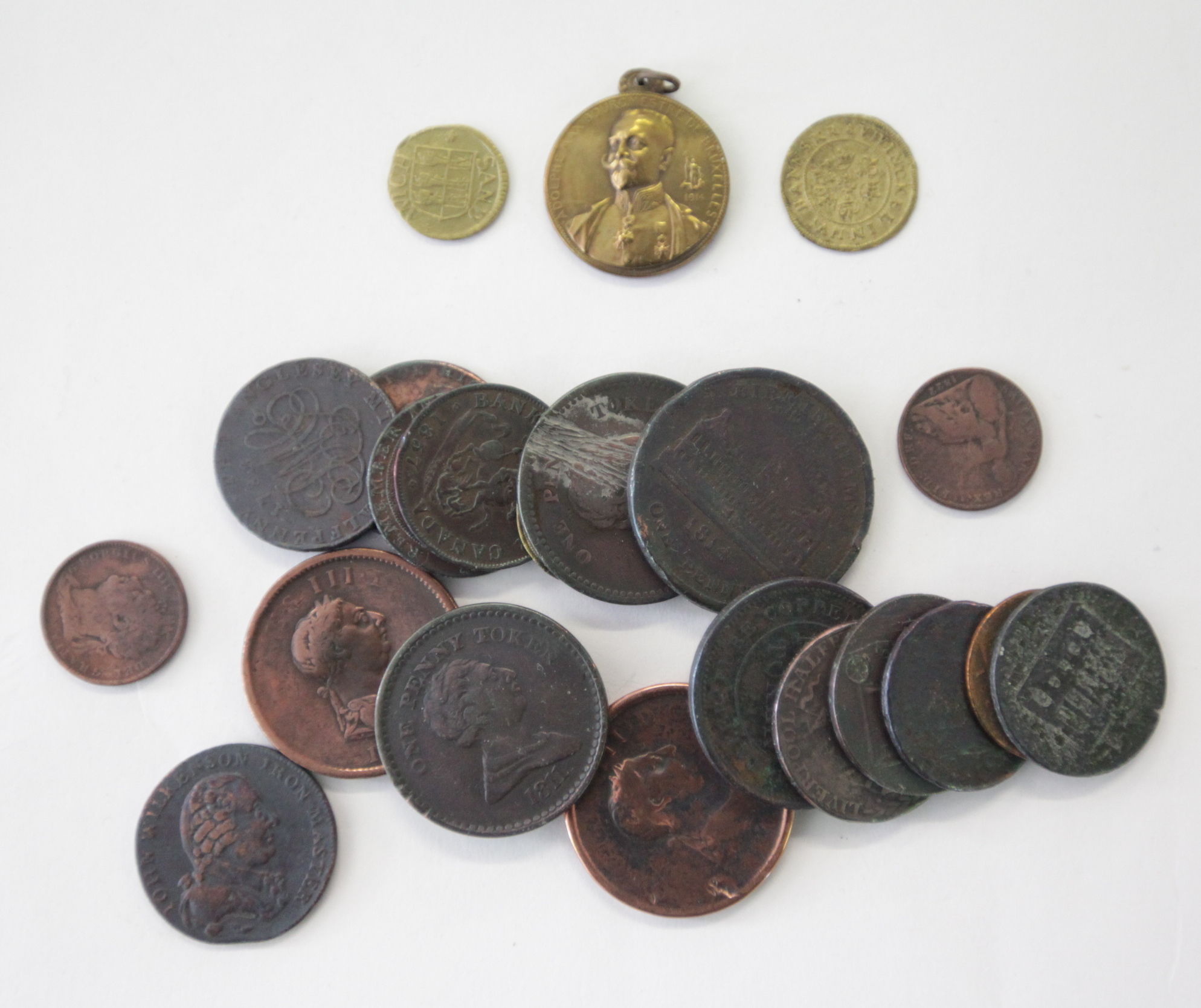 GEORGIAN COINAGE & TOKENS. Including a Sandwich Henry furnice 1/2d ...