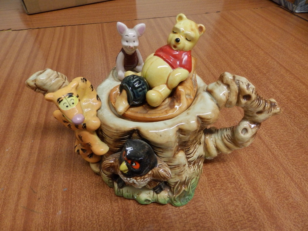 A Cardew Design Winnie the Pooh Picnic 6-cup teapot limited edition ...