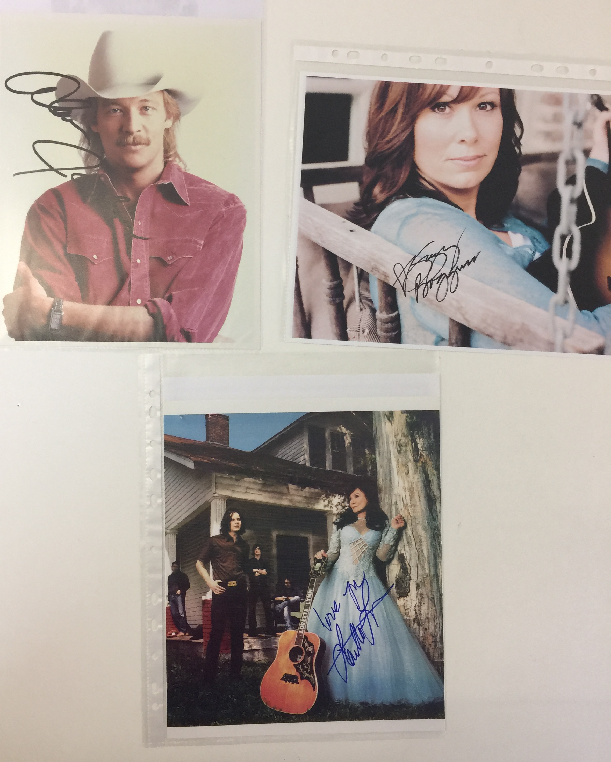 COUNTRY MUSIC SIGNATURES - A collection of 9x photos and other items ...