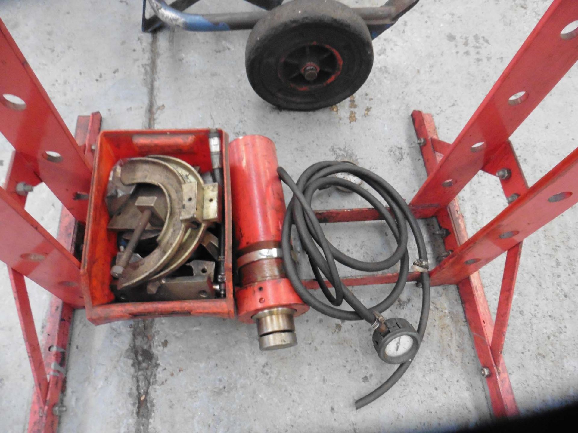 Sealey YK30F.V2 30 tonnes bearing press