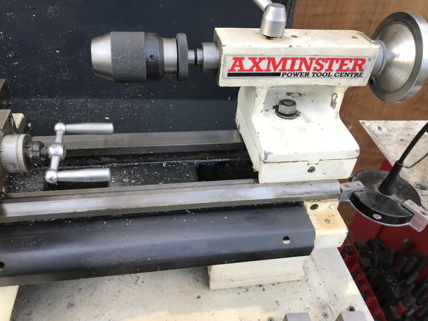 AN AXMINSTER WHITE BV20M LIGHT DUTY ENGINEERING LATHE MOUNTED ON A ...