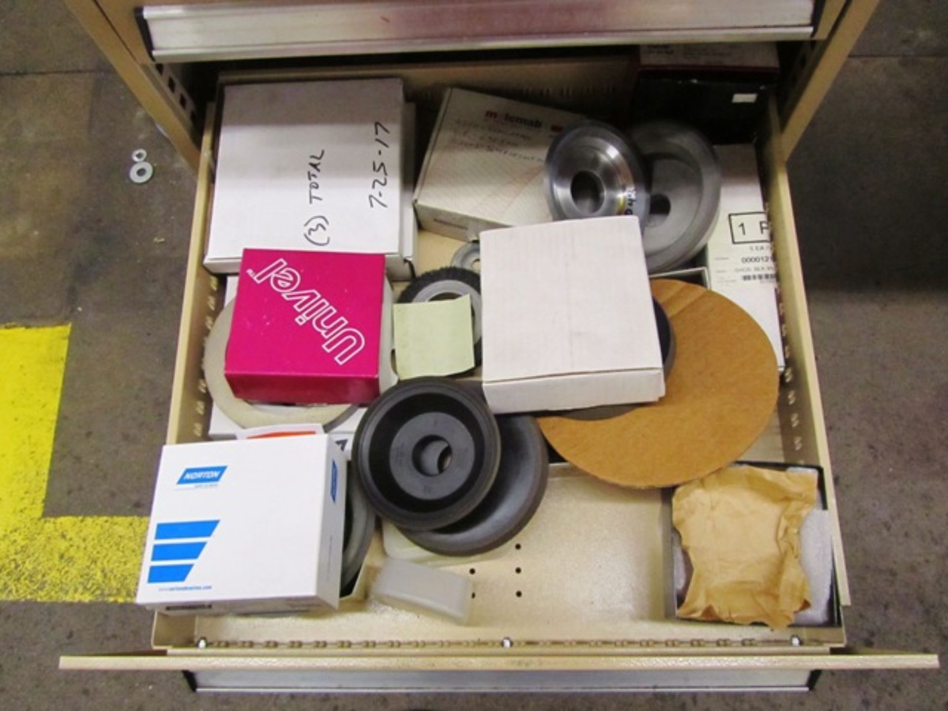 Optima Trimos 300 Tool Presetter with Monitor, sn:1090 & with Kennedy 5 ...