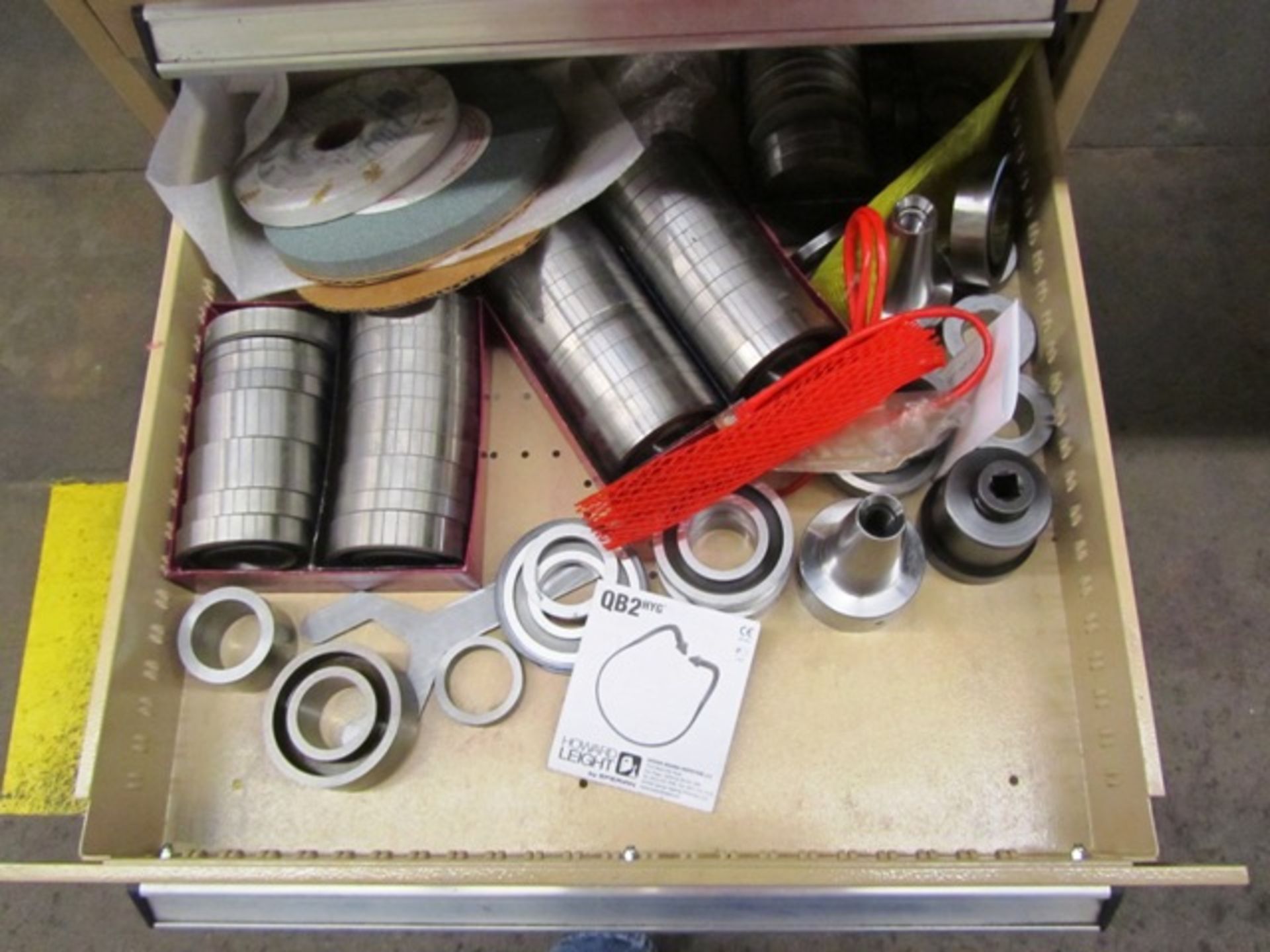 Optima Trimos 300 Tool Presetter with Monitor, sn:1090 & with Kennedy 5 ...
