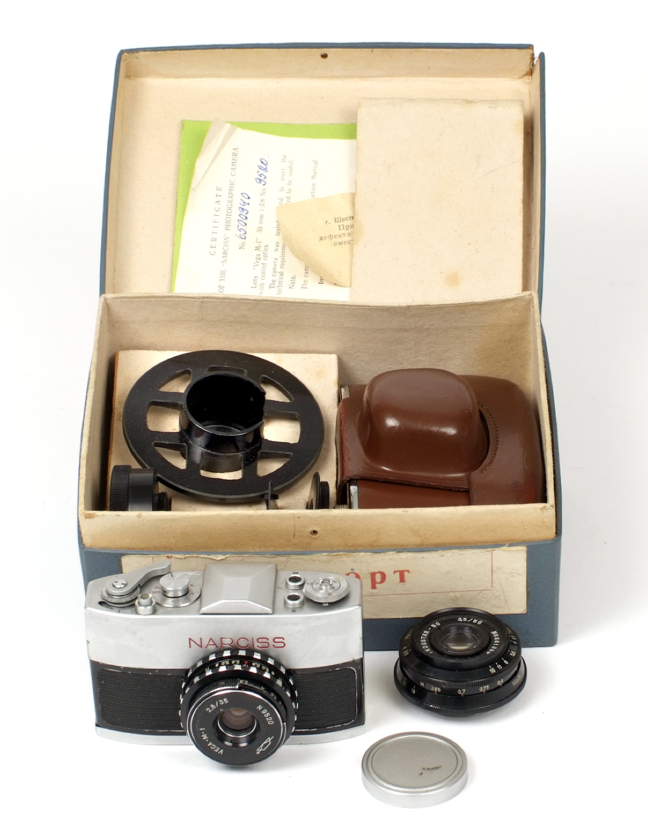 Kragnagorsk Narciss Sub-Miniature SLR Camera Outfit. (condition 5F) To ...