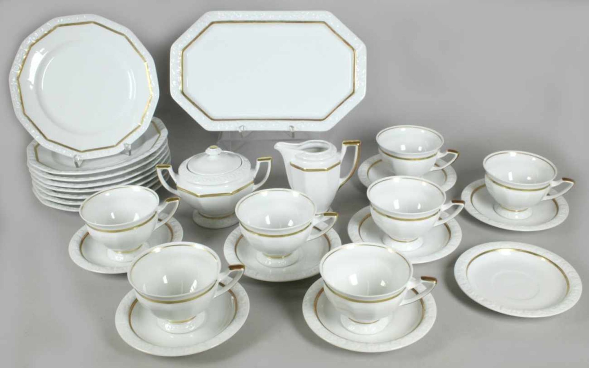 Porzellan-Konvolut, 26-tlg., "Maria Weiß mit Goldrand", Rosenthal, 2 ...