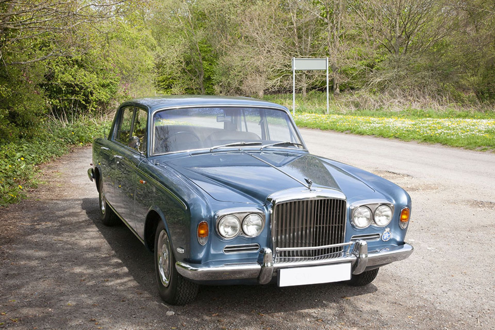 We are delighted to offer at auction this totally original 1970 Bentley ...