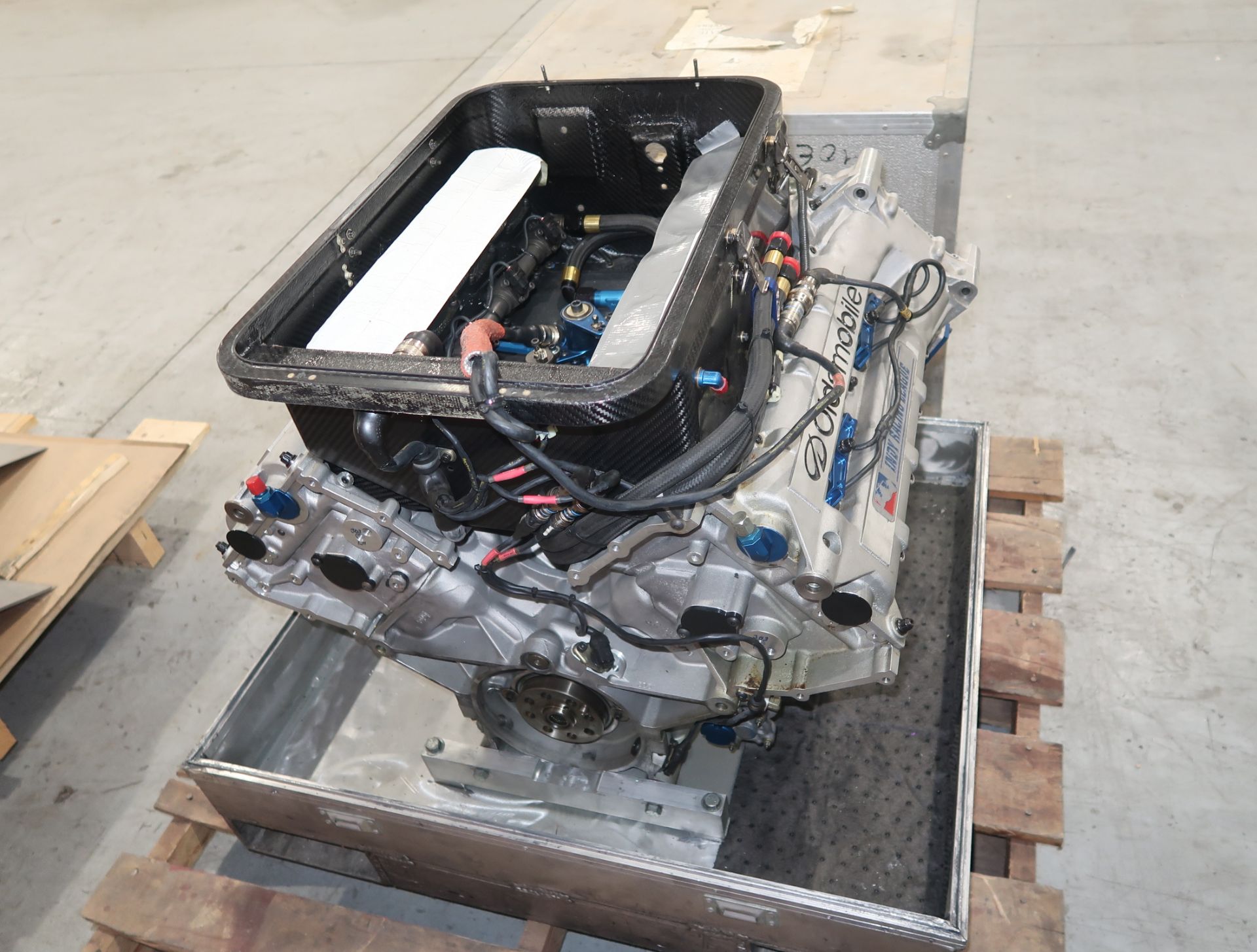 OLDSMOBILE 4.0 INDY RACING LEAGUE ENGINE (BUILT BY SPEEDWAY ENGINE ...