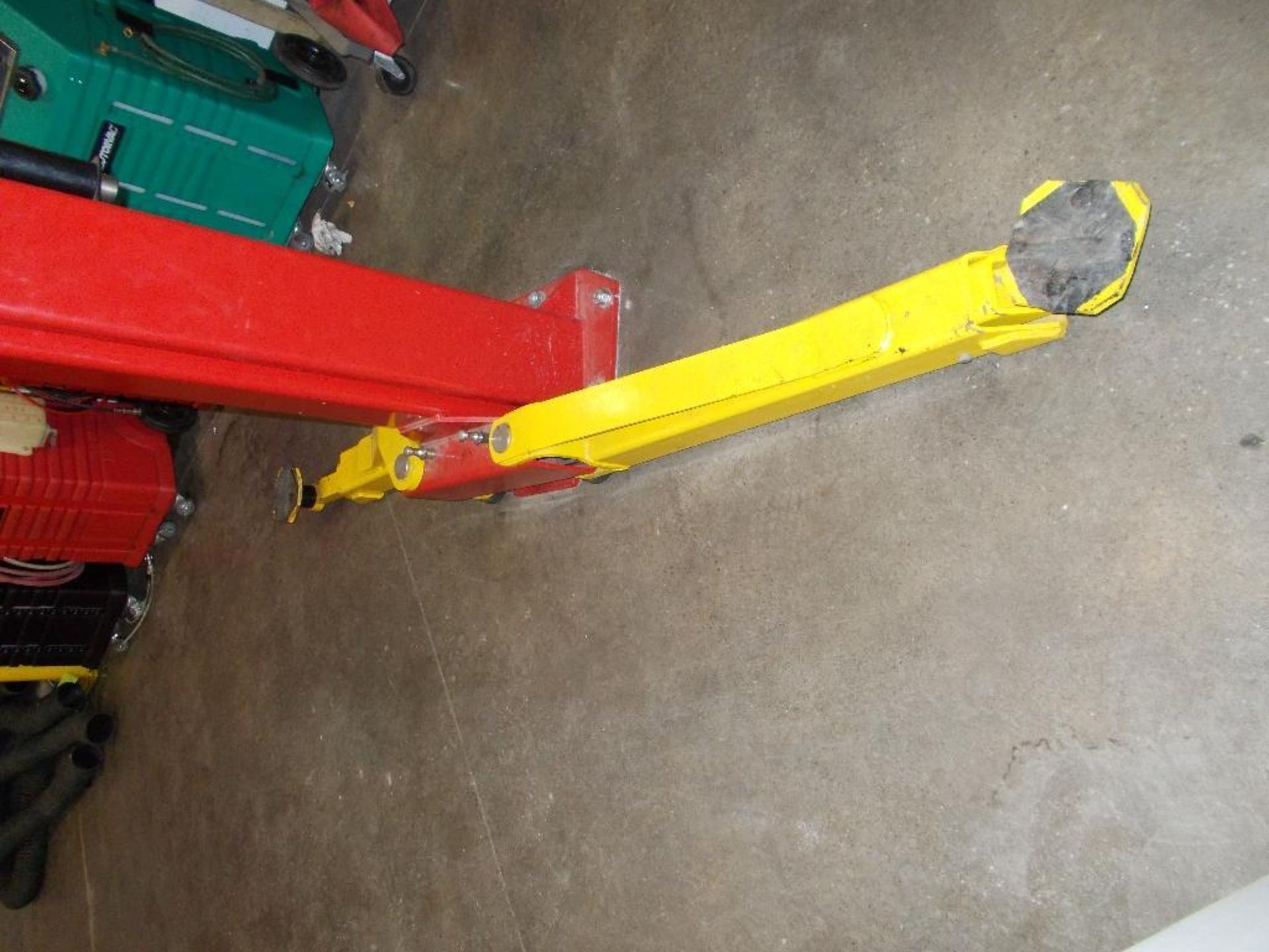 Mac Forward Car lift, Model I10N100M Cap Lb. 10,000 S#NFI16A0012 and ...