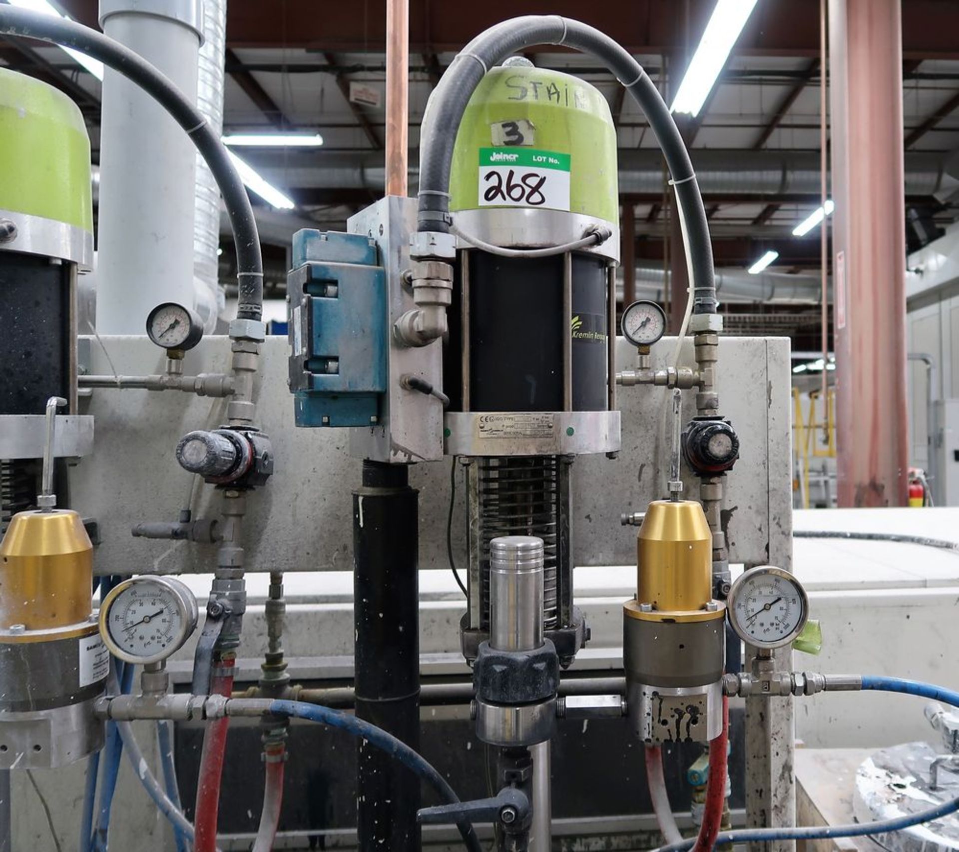 KREMLIN 20-50T PAINT PUMP (NEXT TO LEASED PAINT LINE)