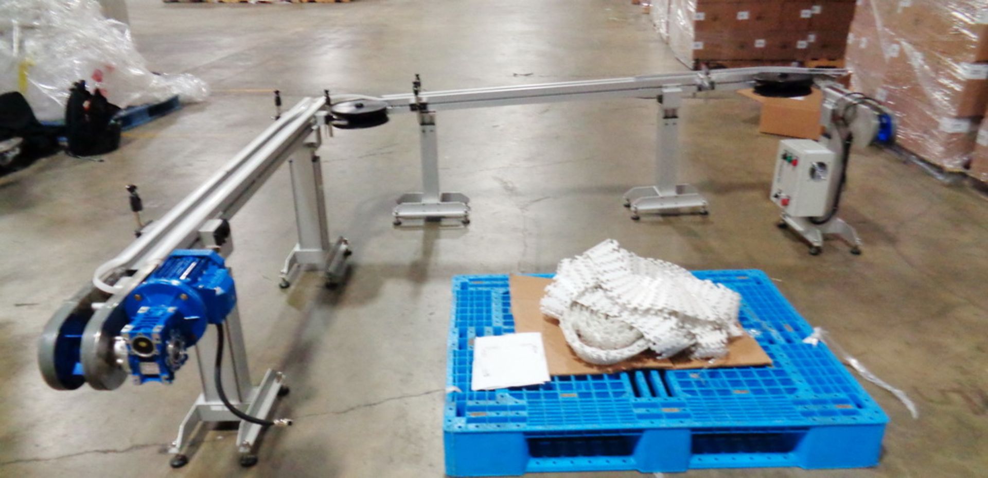 Flexlink Conveyor Belt System with 180 degree configuration, with drive ...