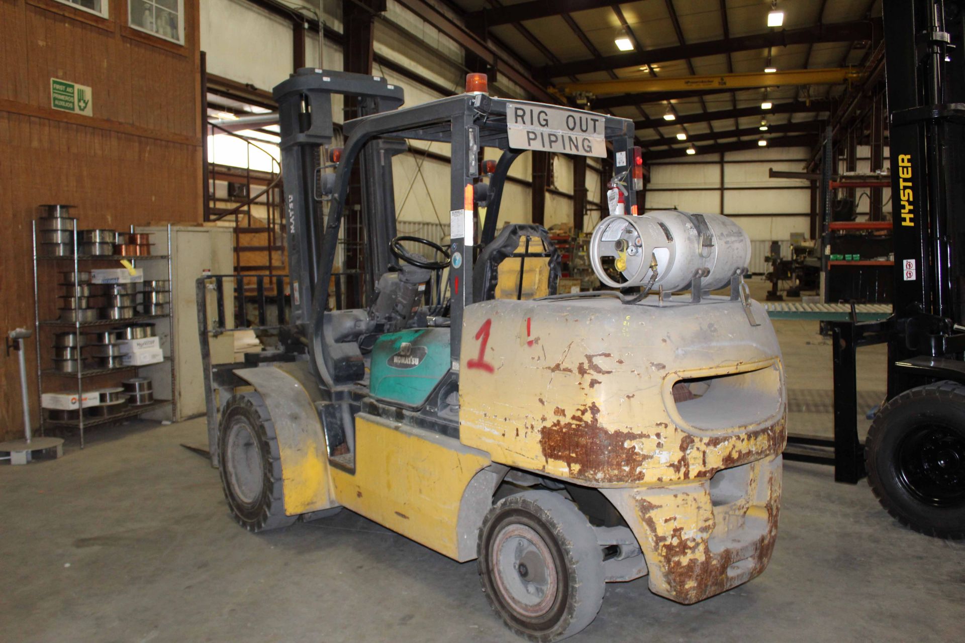 FORKLIFT, KOMATSU 50 10,000 LB. CAP. MDL. FG50A12-8, LPG pwrd., 2-stage ...