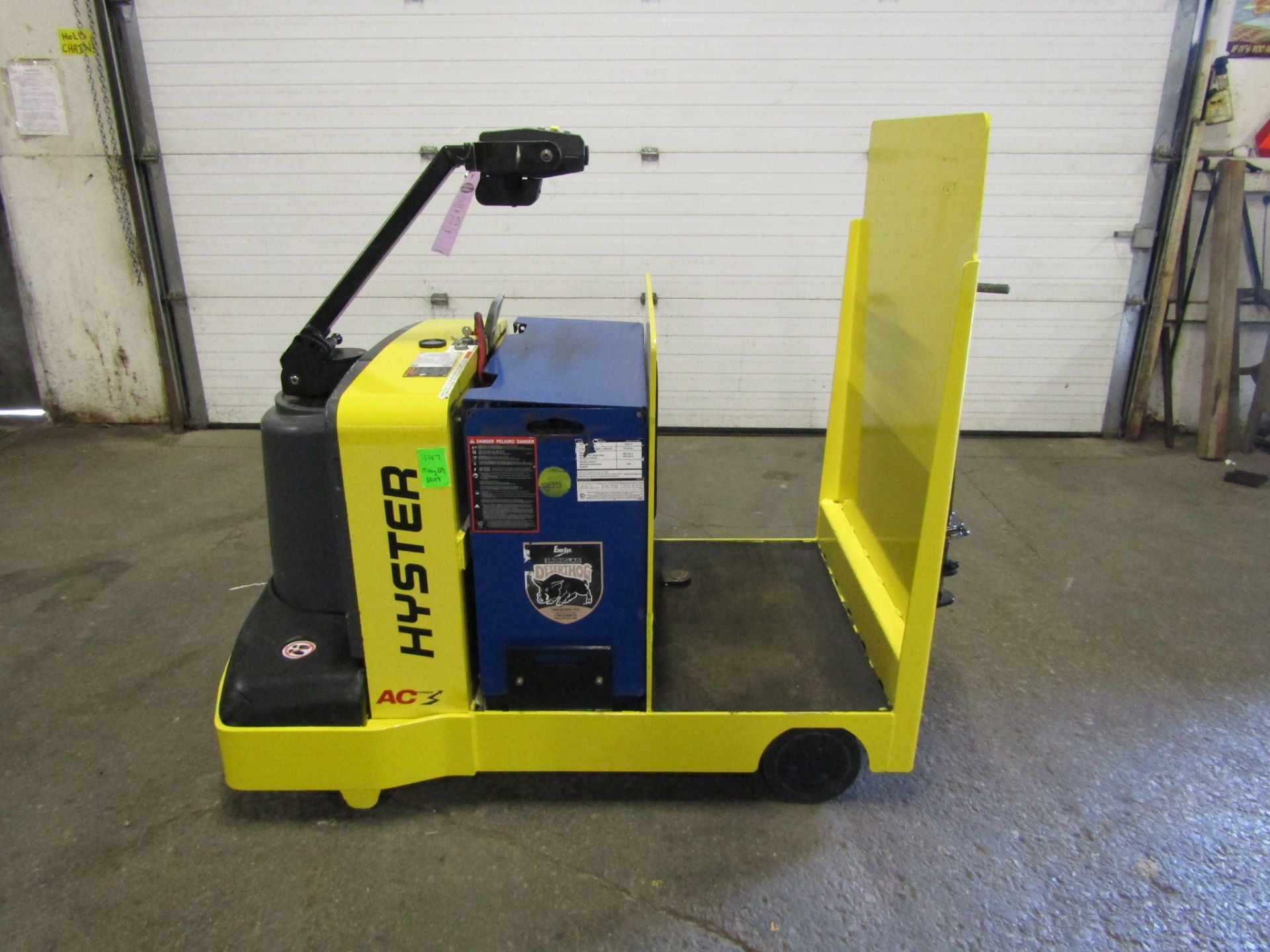 2013 Hyster Ride On Tow Tractor - Tugger / Personal Carrier Electric ...