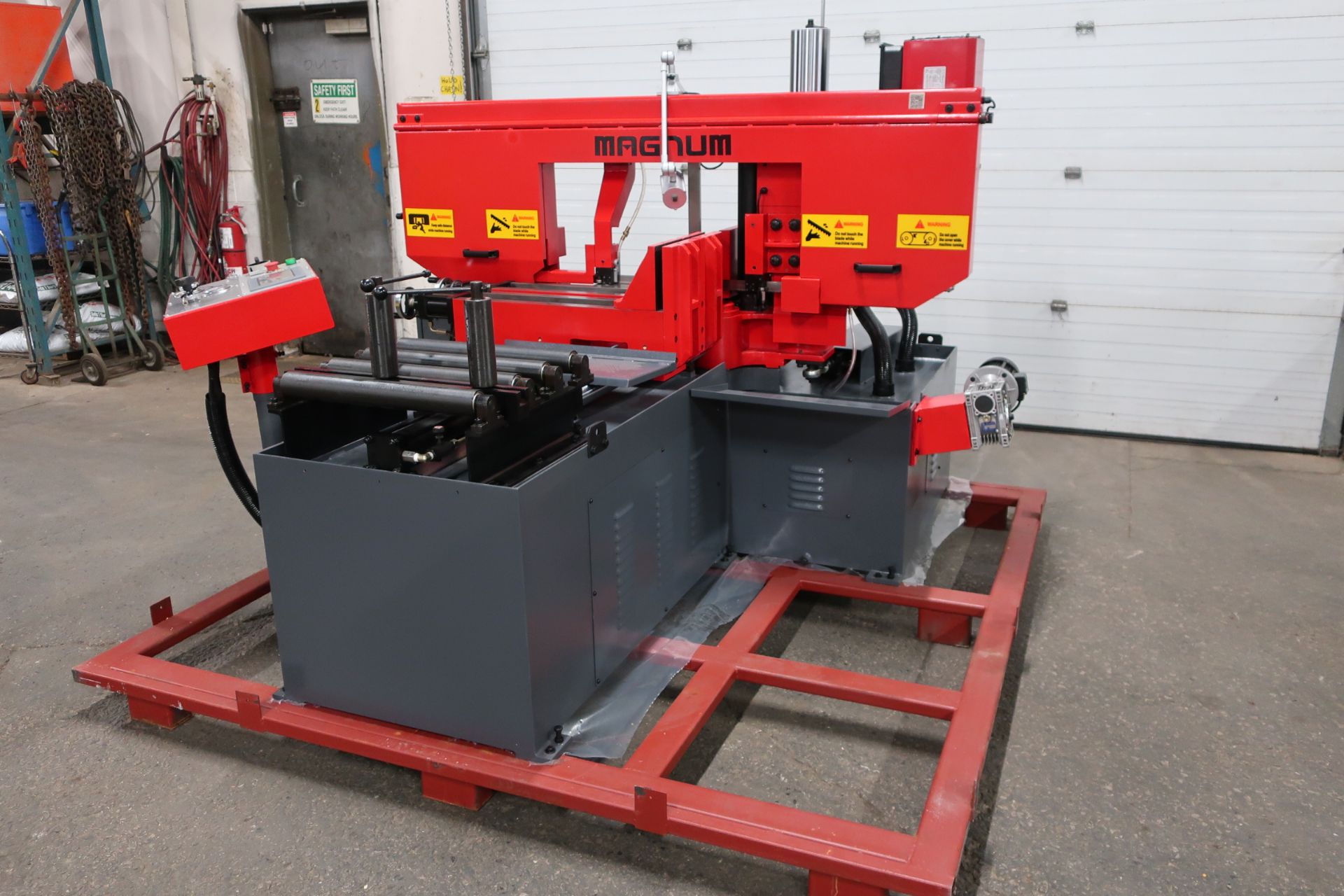Magnum BS-2020A Programmable Horizontal Band Saw with touch screen ...