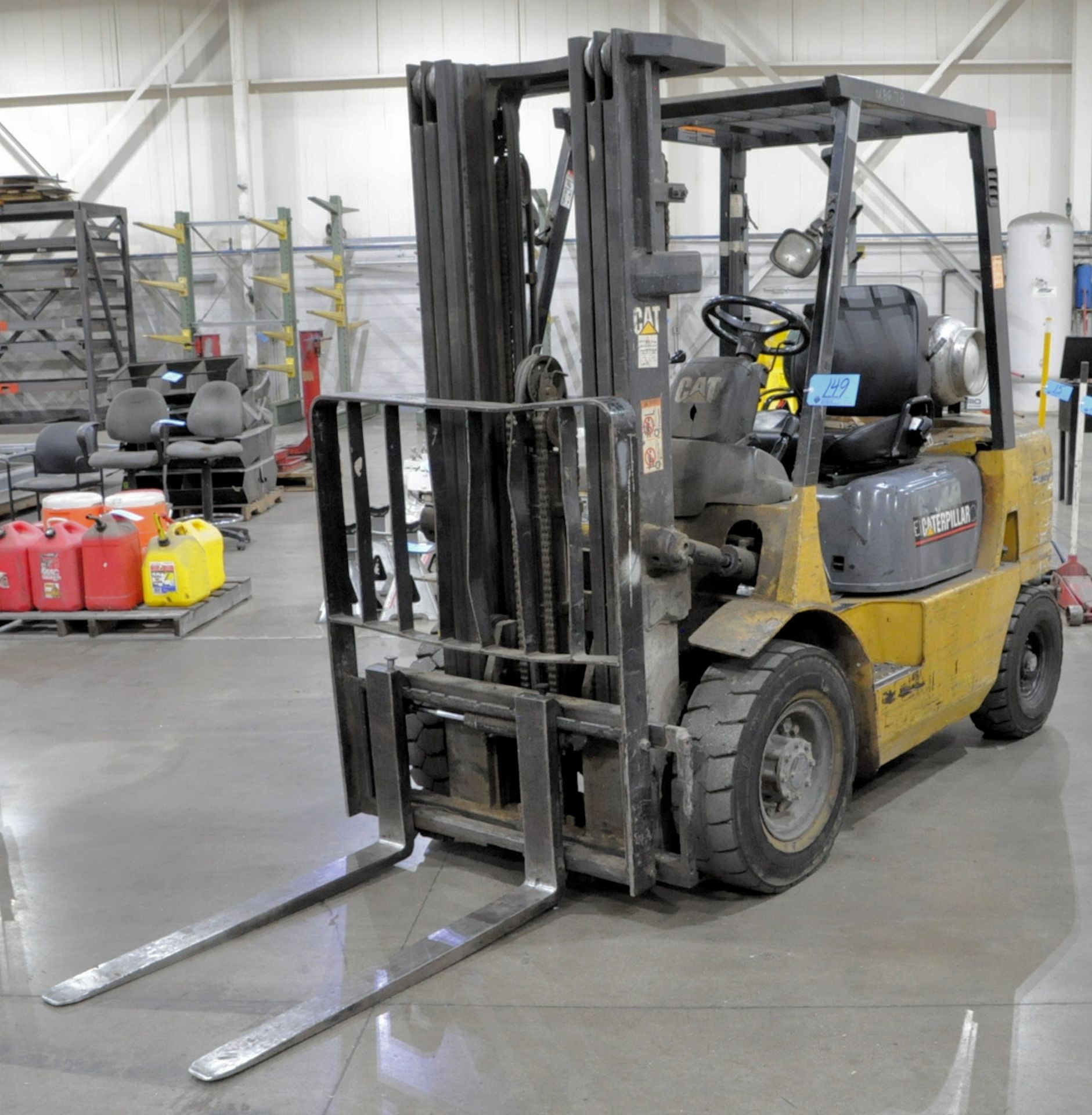 Caterpillar Model GP25K, 5000-Lb. x 188" Lift Capacity LP Gas Fork Lift ...