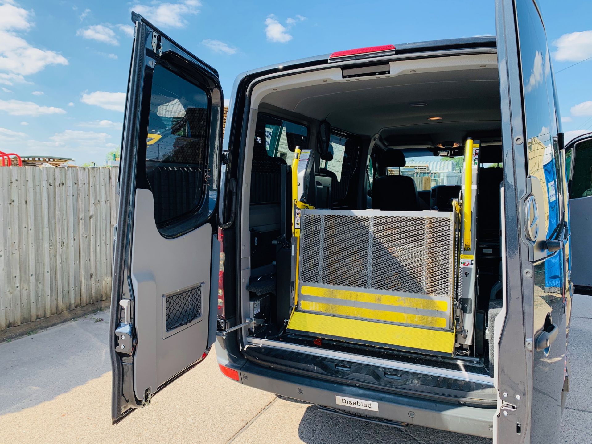 MERCEDES SPRINTER 210CDI DISABLED ACCESS / DISABLED DRIVER VEHICLE D.O ...