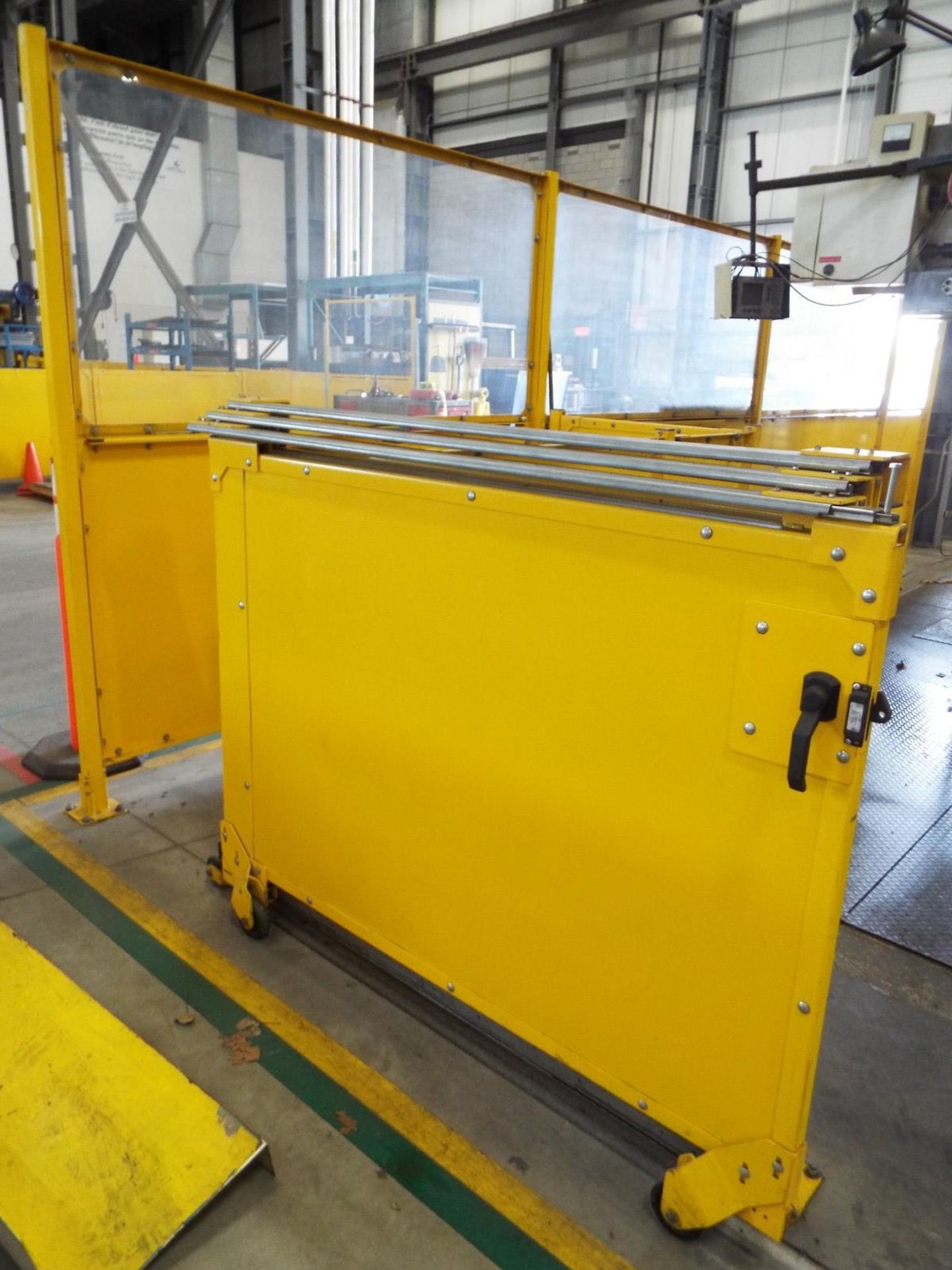 LOT/ SAFETY BARRIER/ENCLOSURE WITH INTERLOCKS (CI)