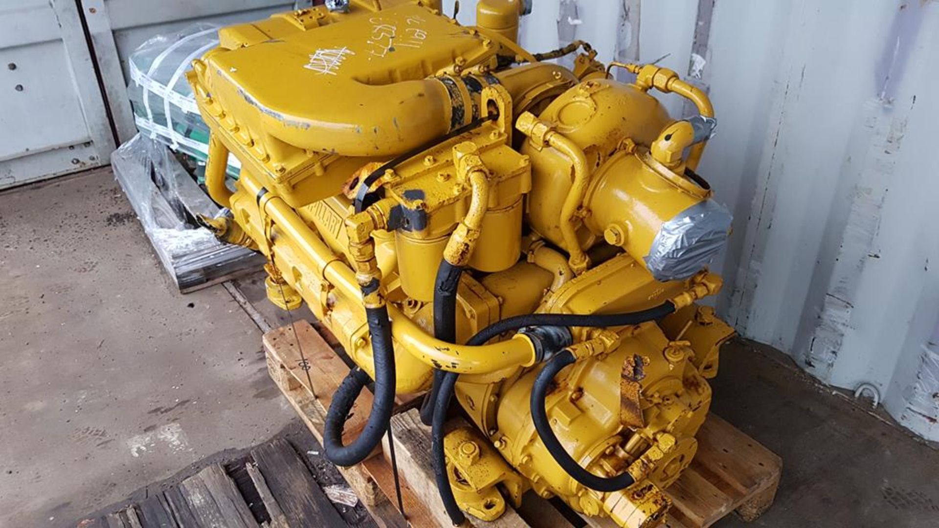 * Caterpillar 3208 Marine Diesel Engine and Gearbox. A Caterpillar ...