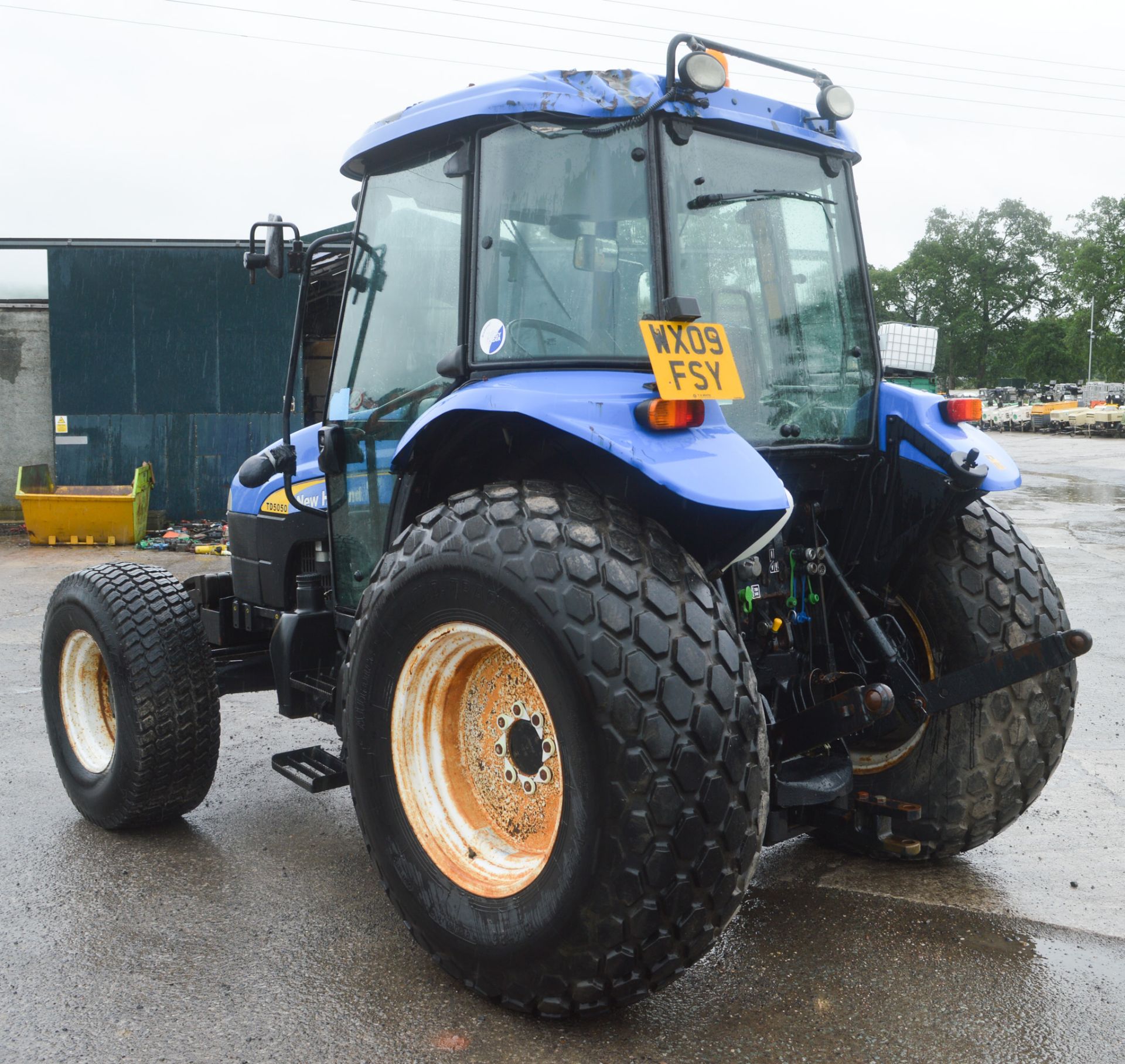 New Holland TD5050 4 wheel drive tractor Year: WX09FSY Rec Hours: 1539 ...
