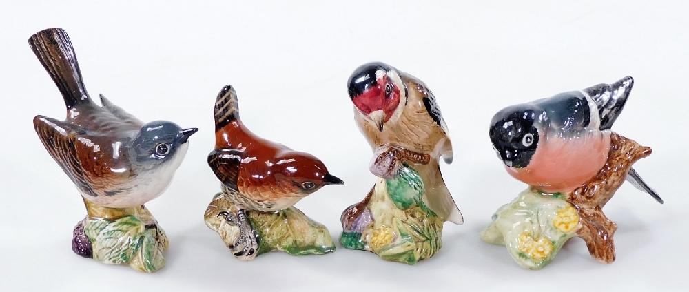 Various Beswick birds, to include Robin 980, 8cm H, printed mark ...