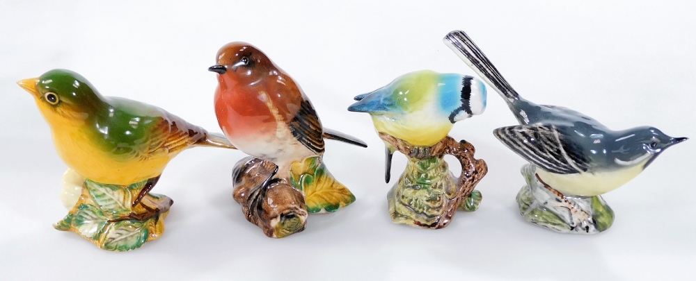Various Beswick birds, to include Robin 980, 8cm H, printed mark ...