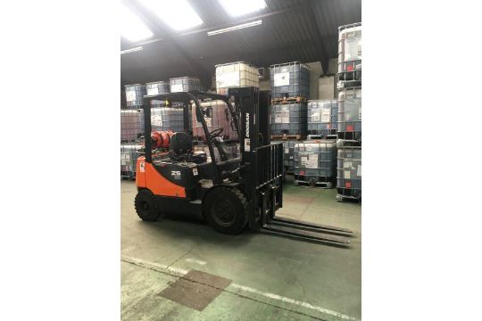 Doosan Pro 5-25 (model G25E.5) LPG ride-on counterbalance forklift2.5 ...