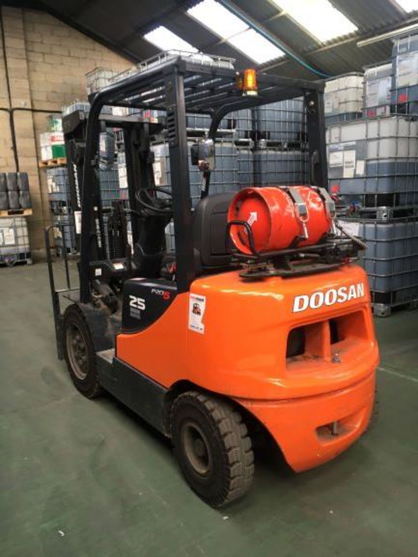 Doosan Pro 5-25 (model G25E.5) LPG ride-on counterbalance forklift2.5 ...