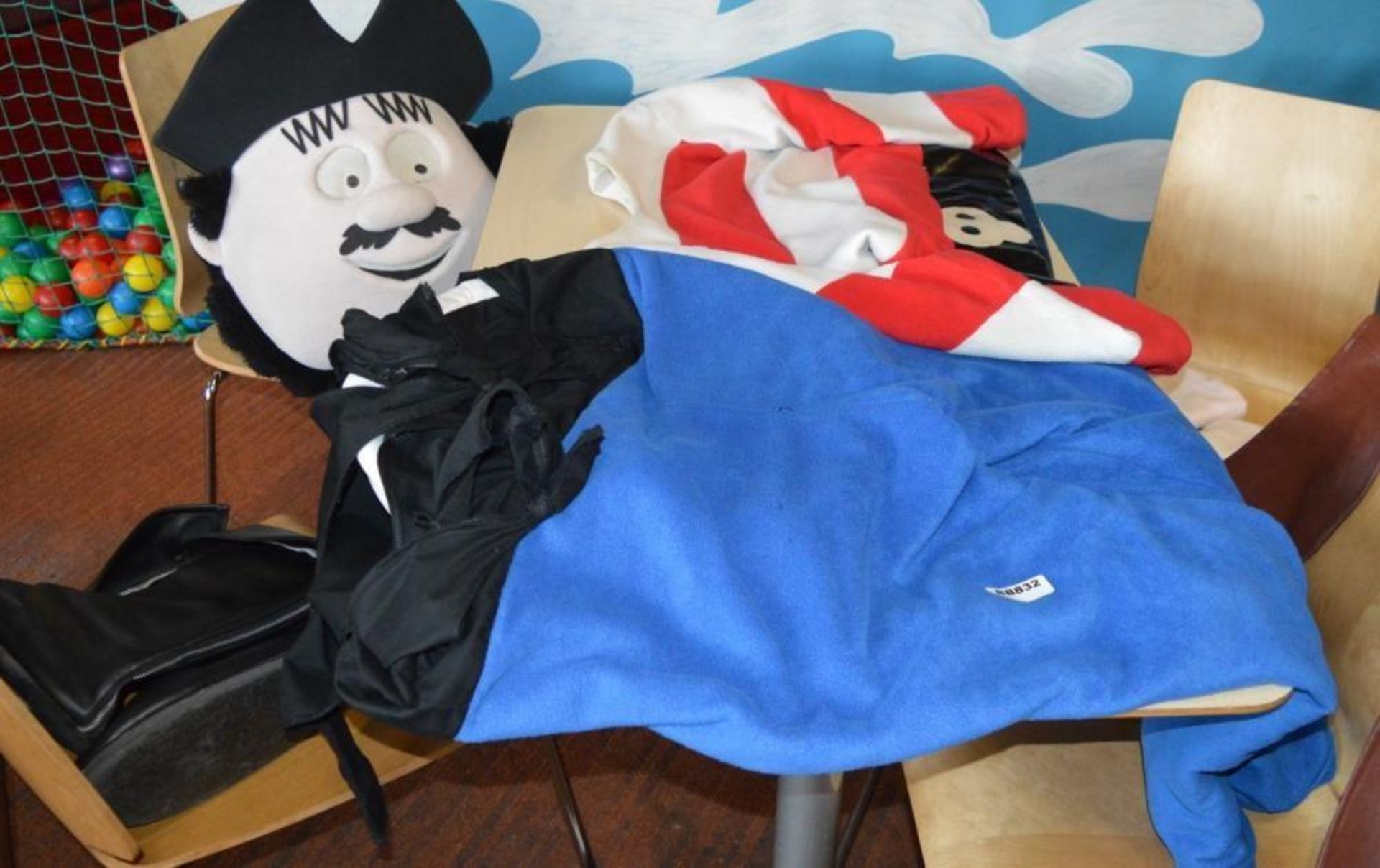 1 x Adult Size Puddletown Pirate Costume - Includes Head, Jacket ...