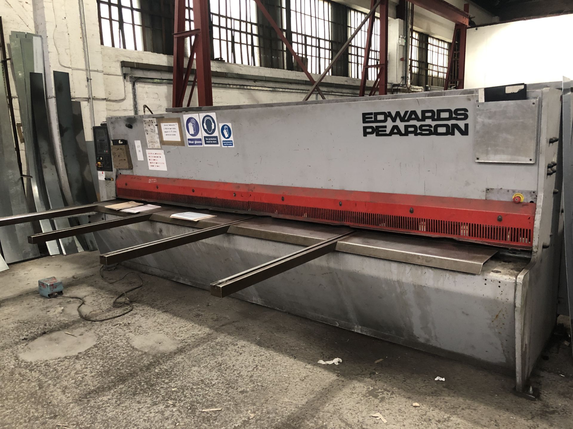 Edward Pearson VR5/4000 4m Guillotine 5mm Capacity Serial No: OIV197 ...