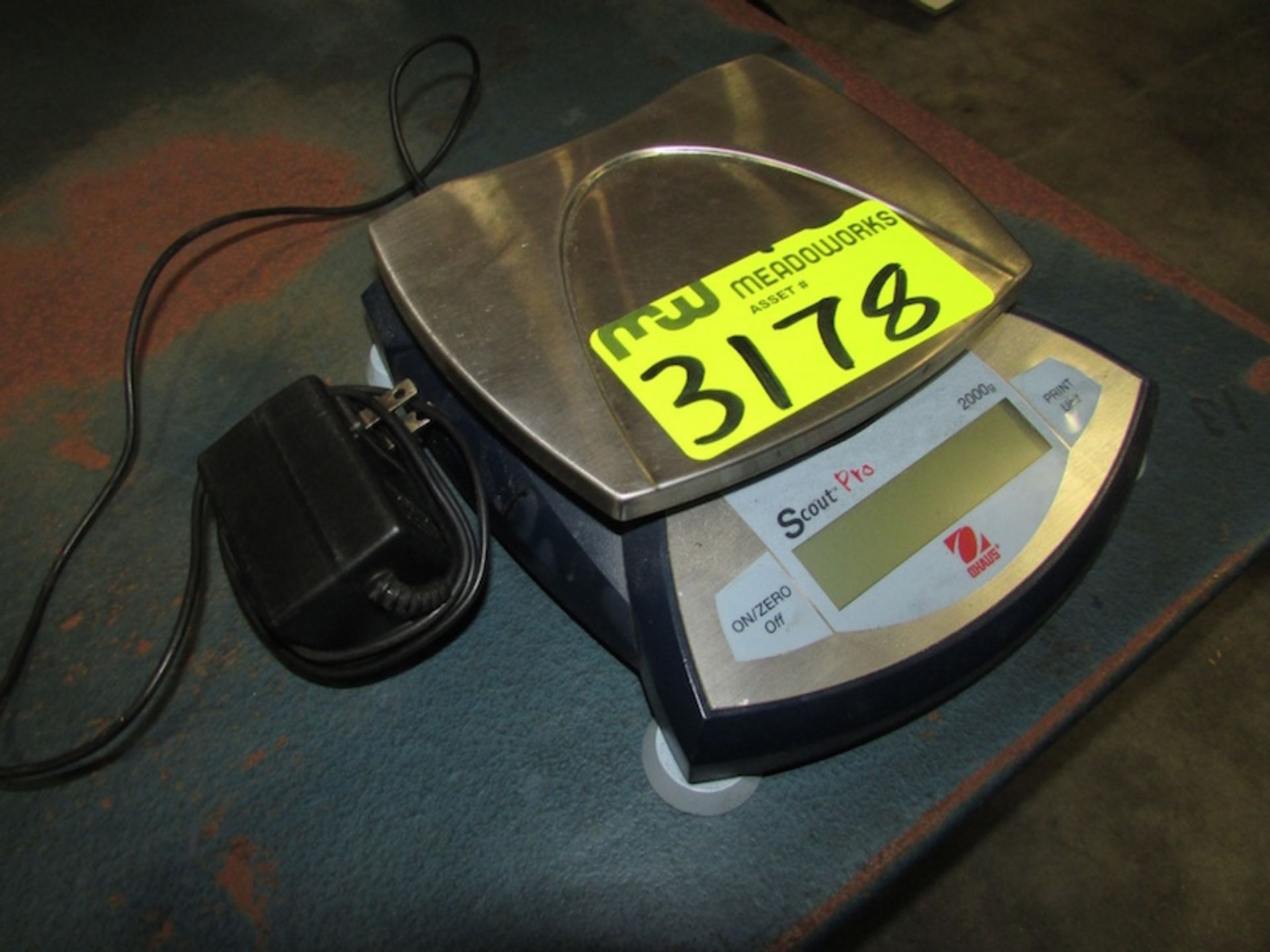 Ohaus Scout-Pro SP2001 Digital Balance. 2000 g x 0.1 g Capacity, Serial ...