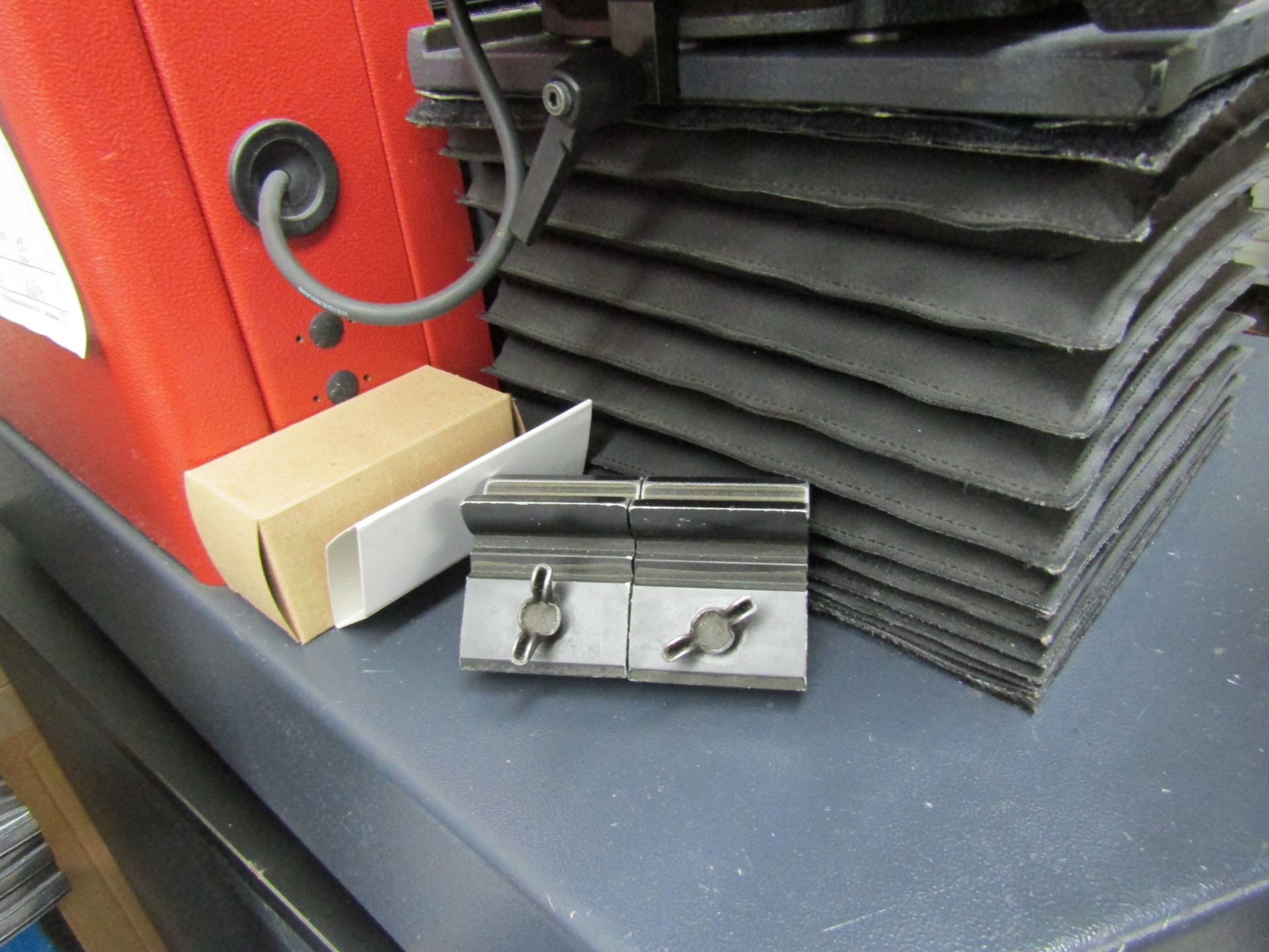 STARRETT HB400 16" OPTICAL COMPARATOR S/N 50372 W/ QUADRA-CHEK 200 ...