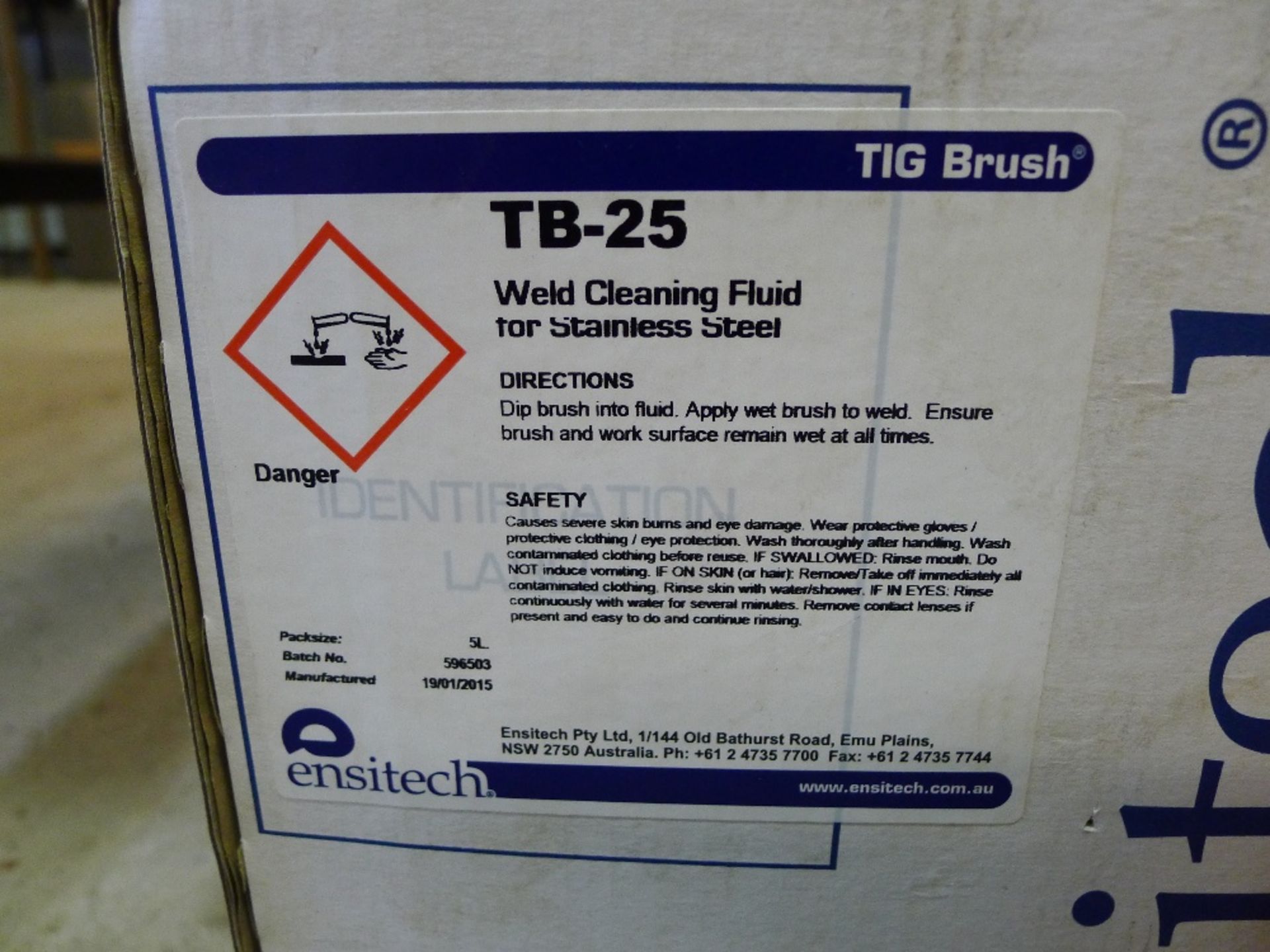 1 weld cleaning by Ensitech type TIG brush TBE-250 in orange transit ...