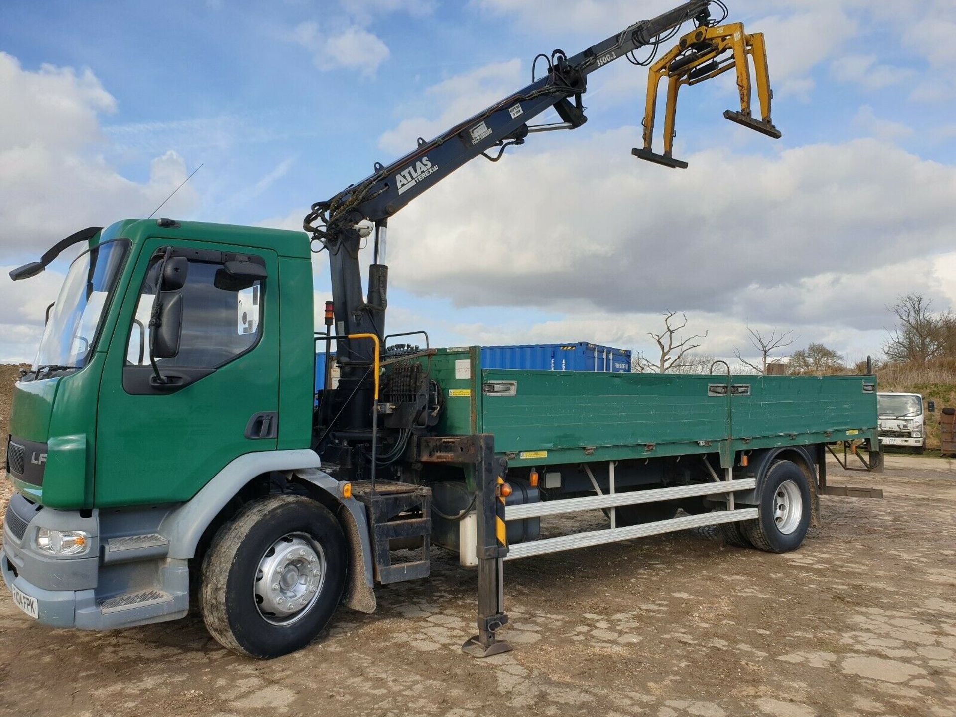 Daf LF 55 18 ton hiab truck 2004 04 reg crane brick block lorry vgc ...