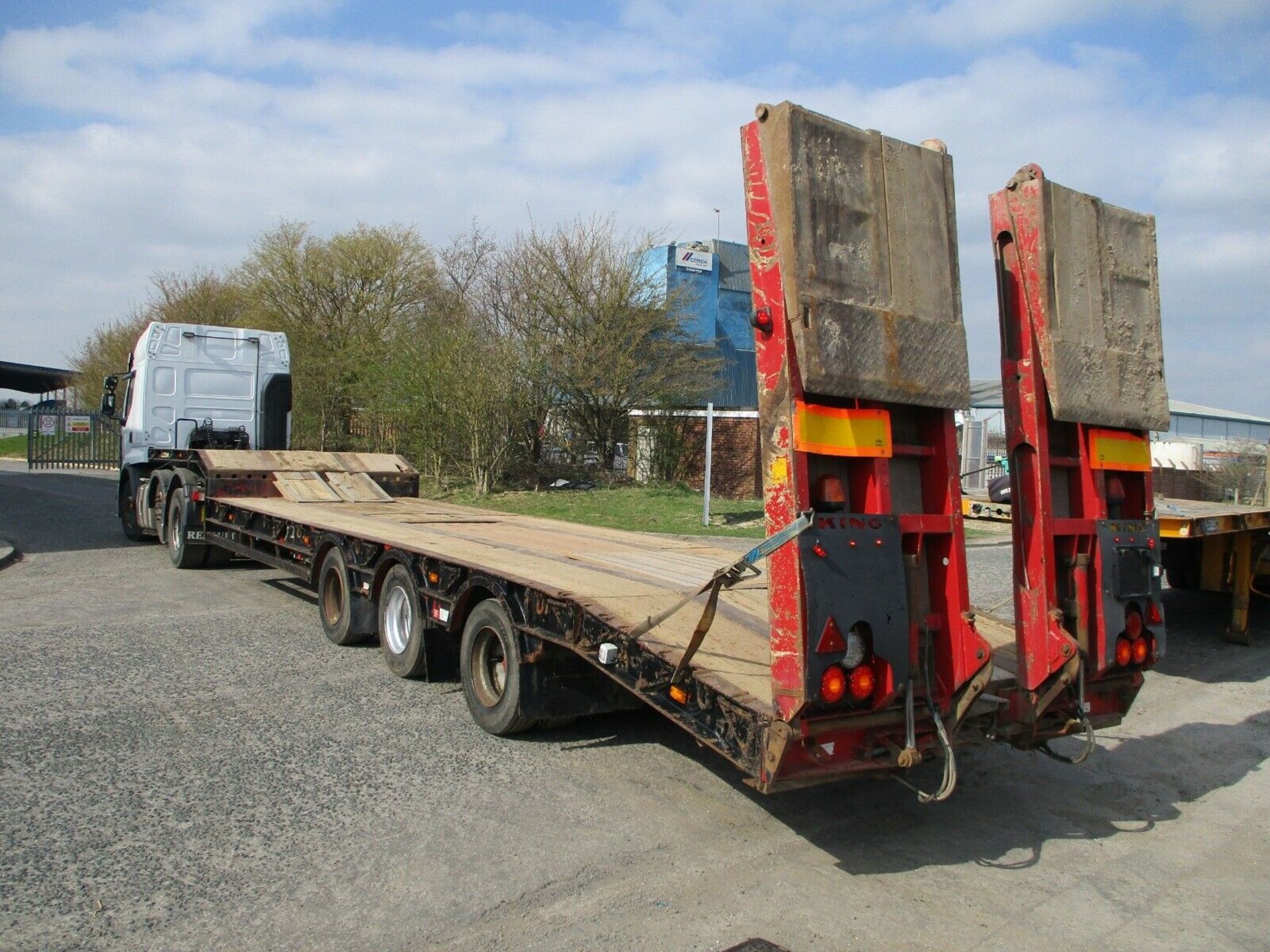 King GTS44/3 Low Loader Trailer Year 2009 Electro hydraulics ramps air ...