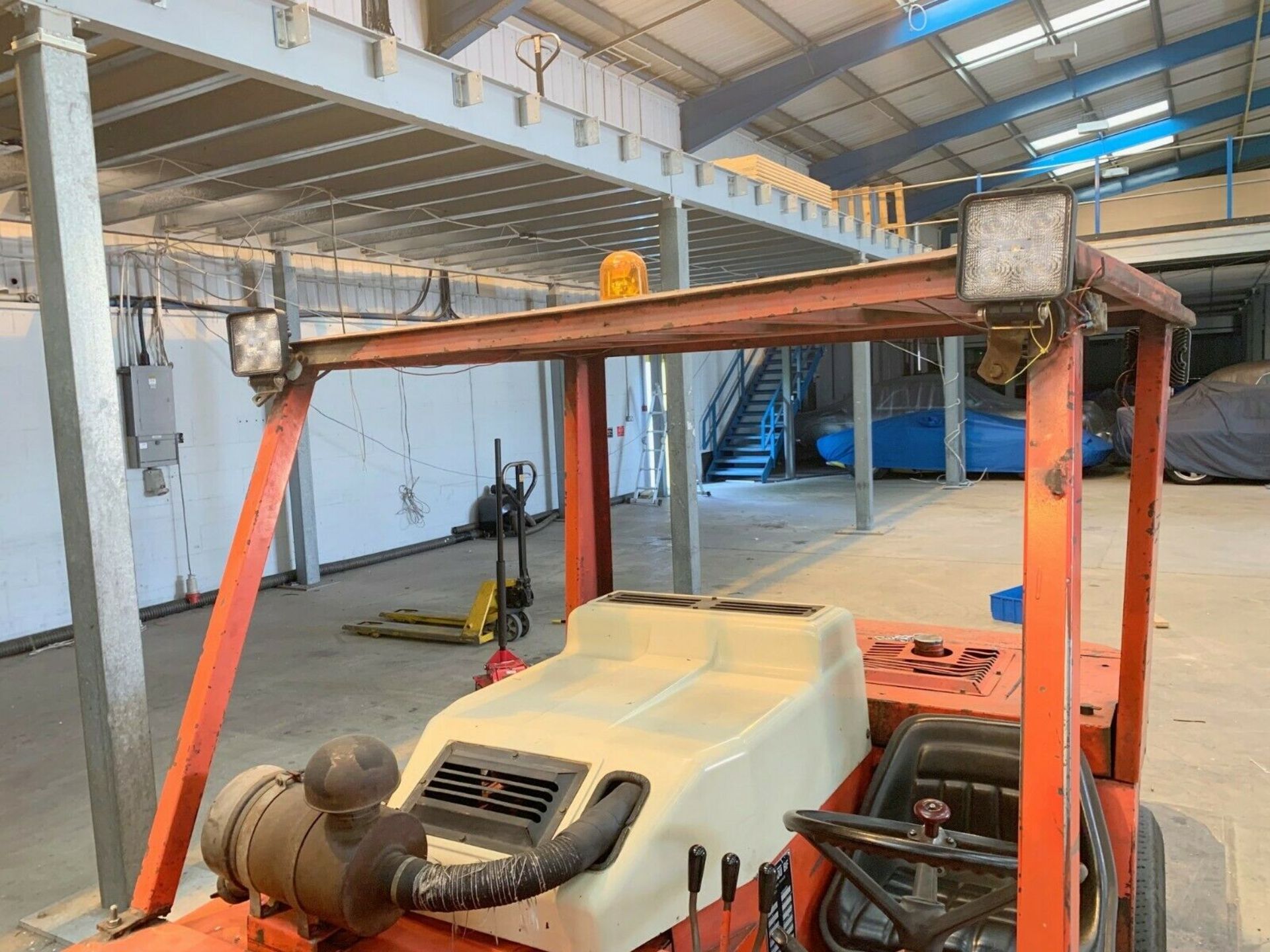 Manitou MC20 Diesel Forklift Long forks, side shifter Starts on the ...