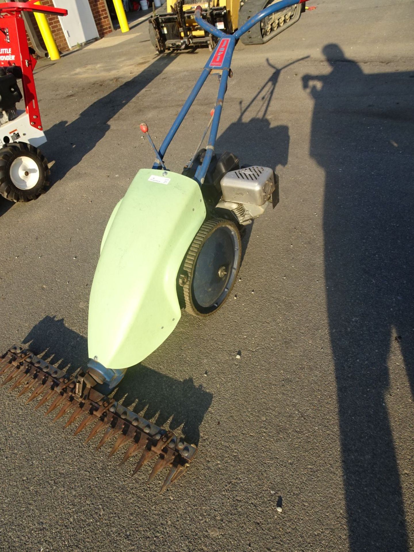 Jari Monarch 30" Sickle Bar Mower With Briggs and Stratton Intek Series ...