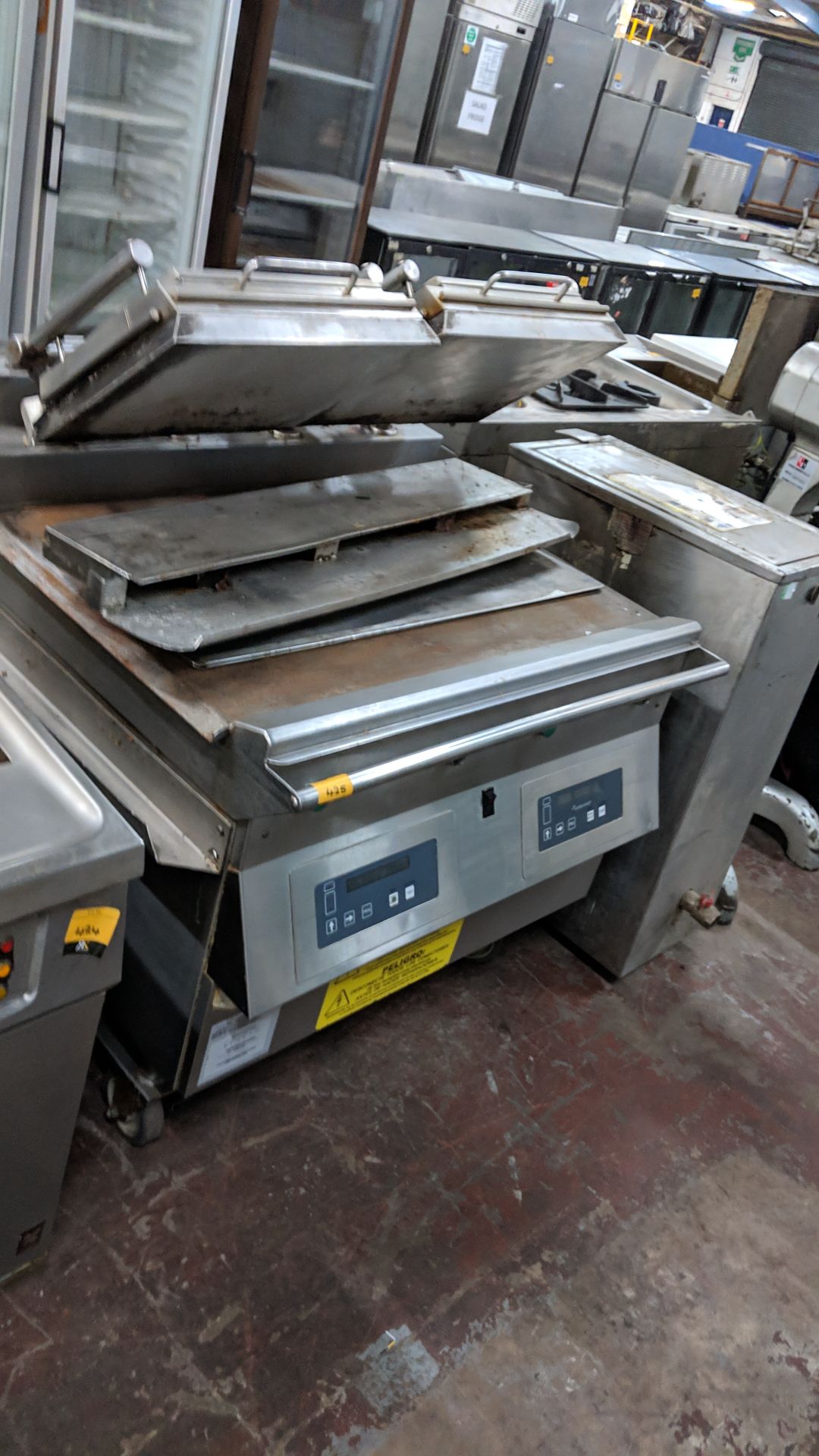 Ex-McDonalds Garland mobile twin contact grill system with modern ...