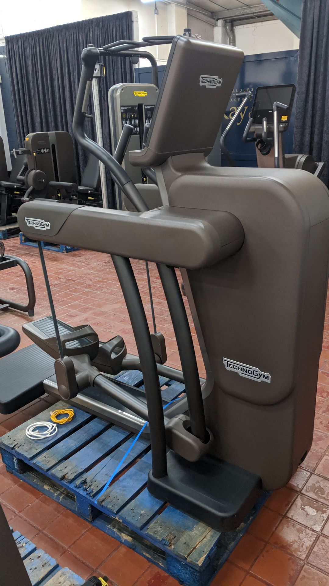 Technogym Vario Artis elliptical cross trainer Purchased new in 2016 ...