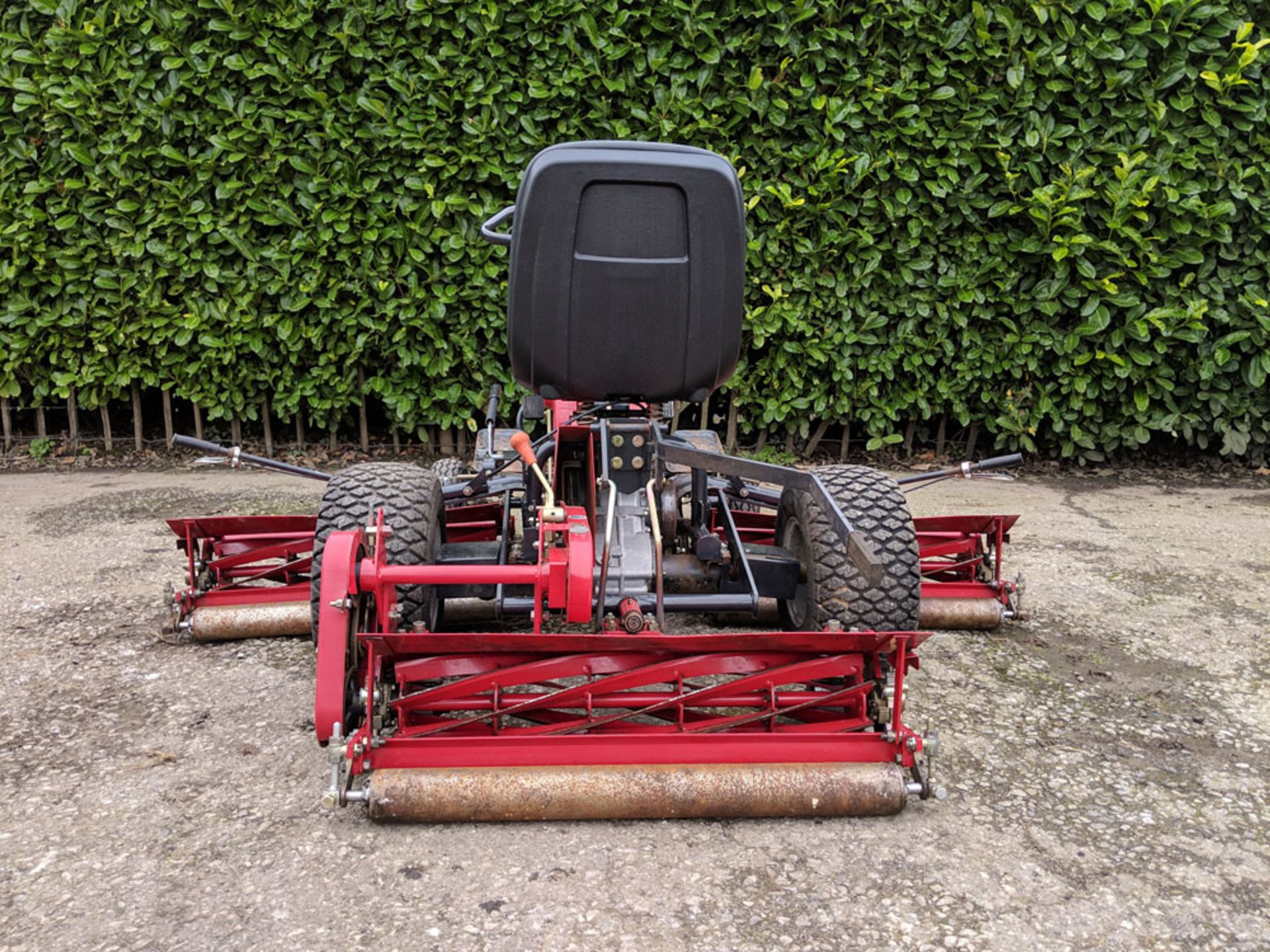 Saxon Triple LM180B Ride On Cylinder Mower Width Of Cut 180cm Height Of ...