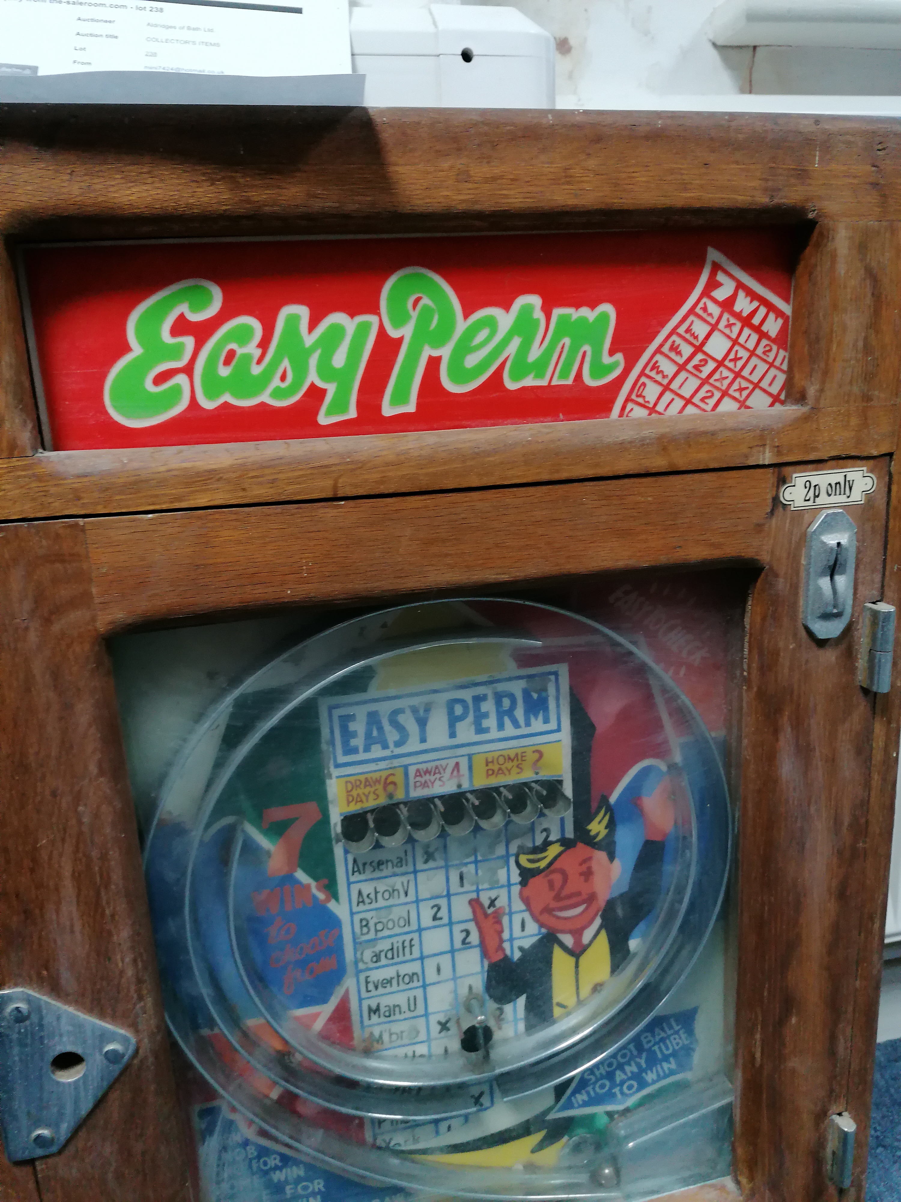 AN EARLY/MID 20th CENTURY “EASY PERM” PENNY-IN-THE-SLOT/FLICK-BALL ...