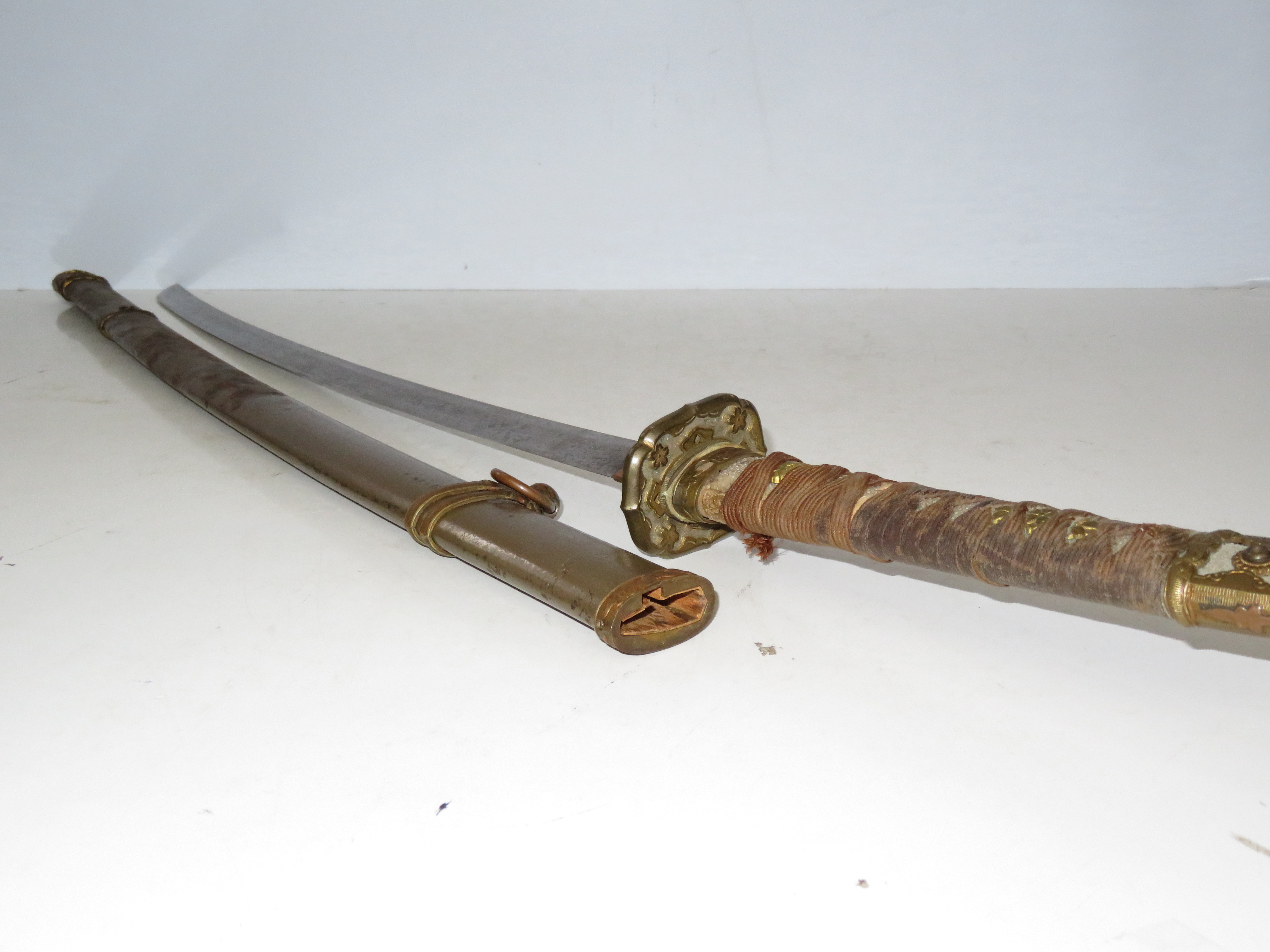 WW II Japanese military sword, Katana with brass scabbard (See ...