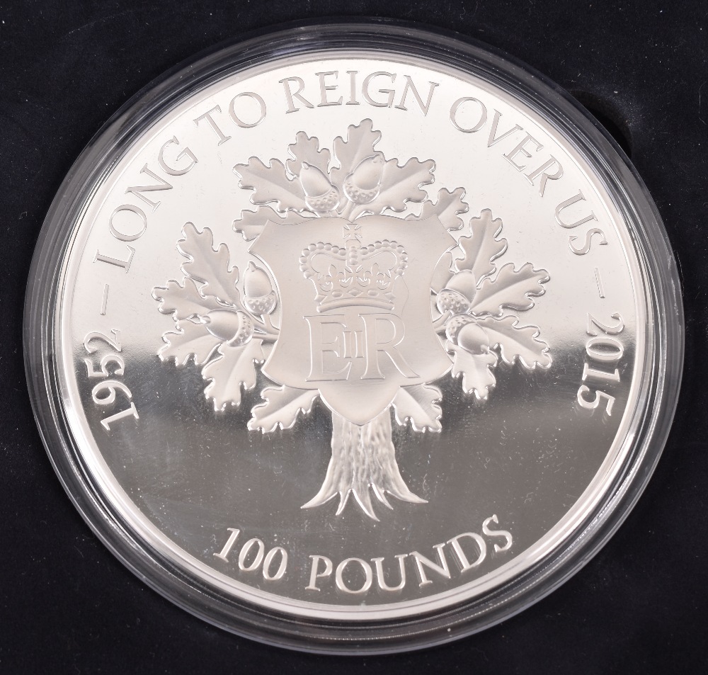 A 1kg silver proof coin 100 Pounds 1952 Long To Reign Over Us, in box ...