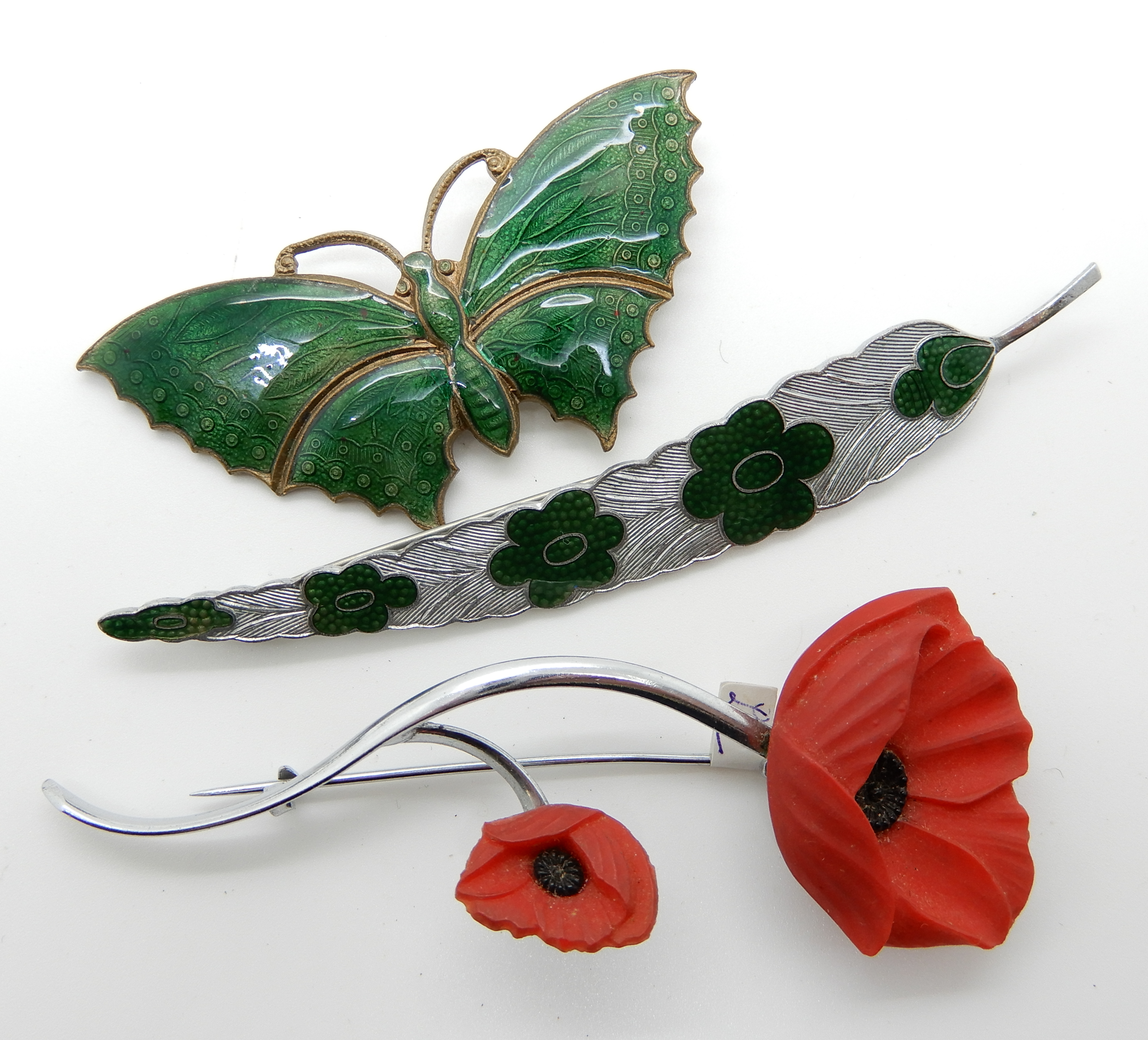 A collection of vintage costume jewellery to include, A blue glass ...