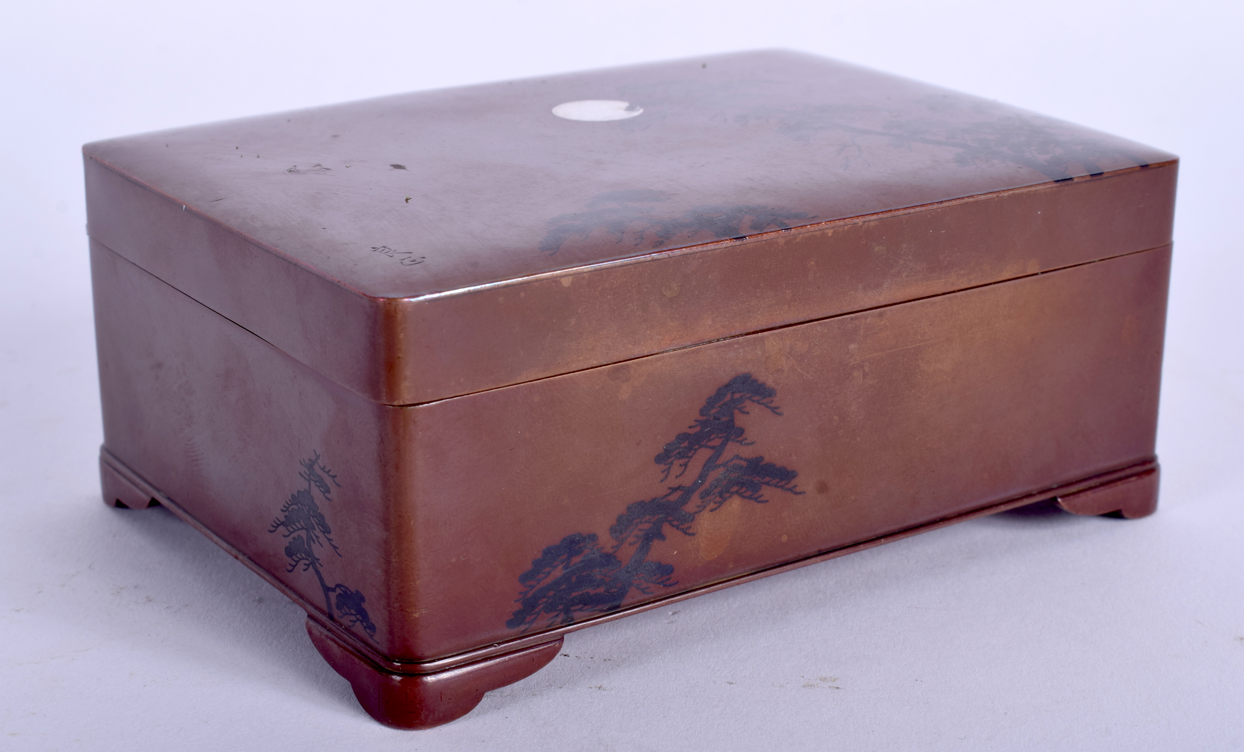 A 19TH CENTURY JAPANESE MEIJI PERIOD NAGOYA BRONZE CASKET inlaid with a ...