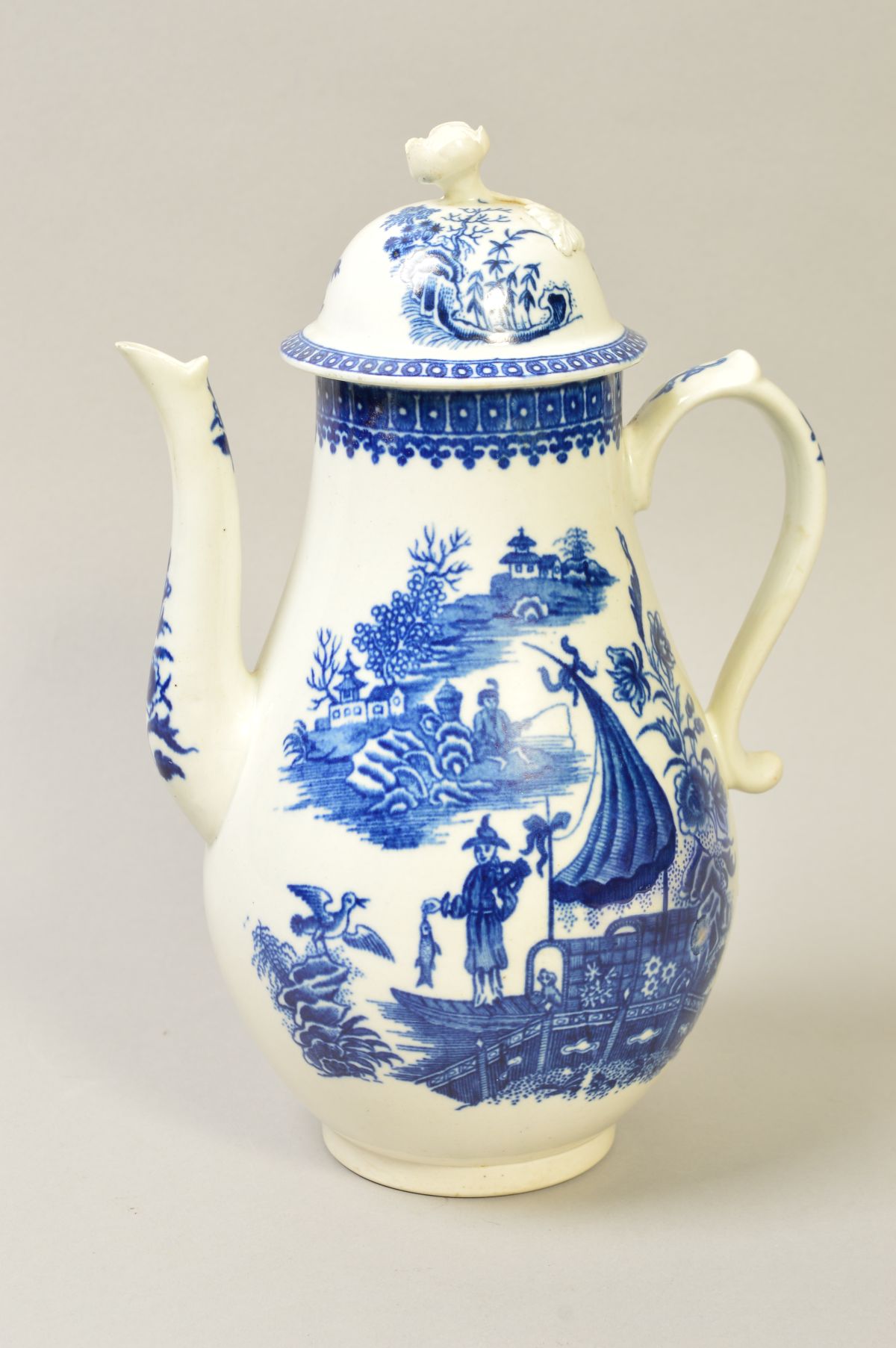A LATE 18TH CENTURY CAUGHLEY COFFEE POT AND COVER, transfer printed in ...