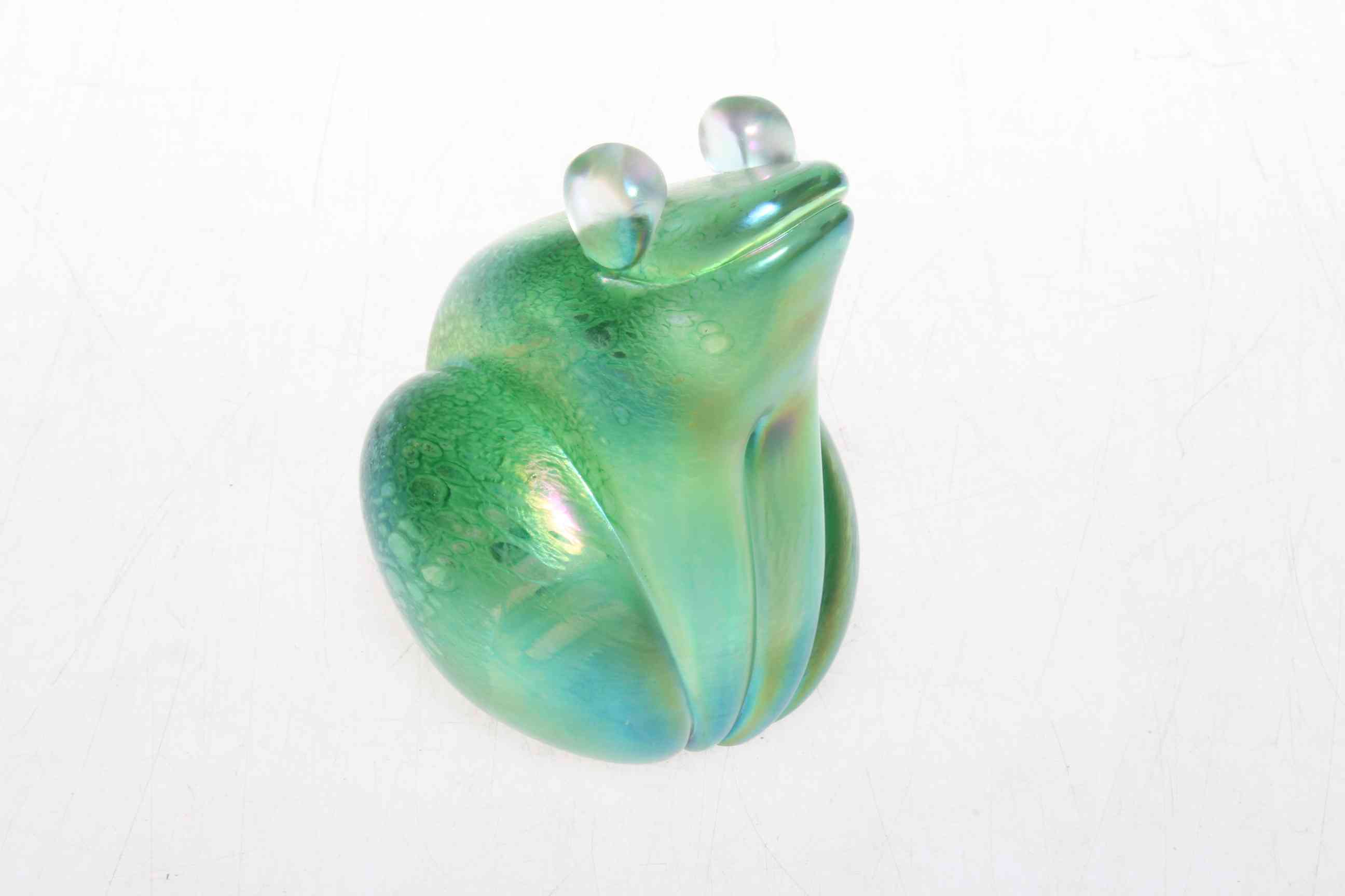 John Ditchfield glass frog paperweight, 10cm.