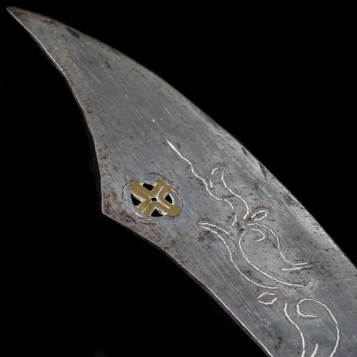 A Chinese short sword dao. 20th century, glaive-like SE blade 44cms ...