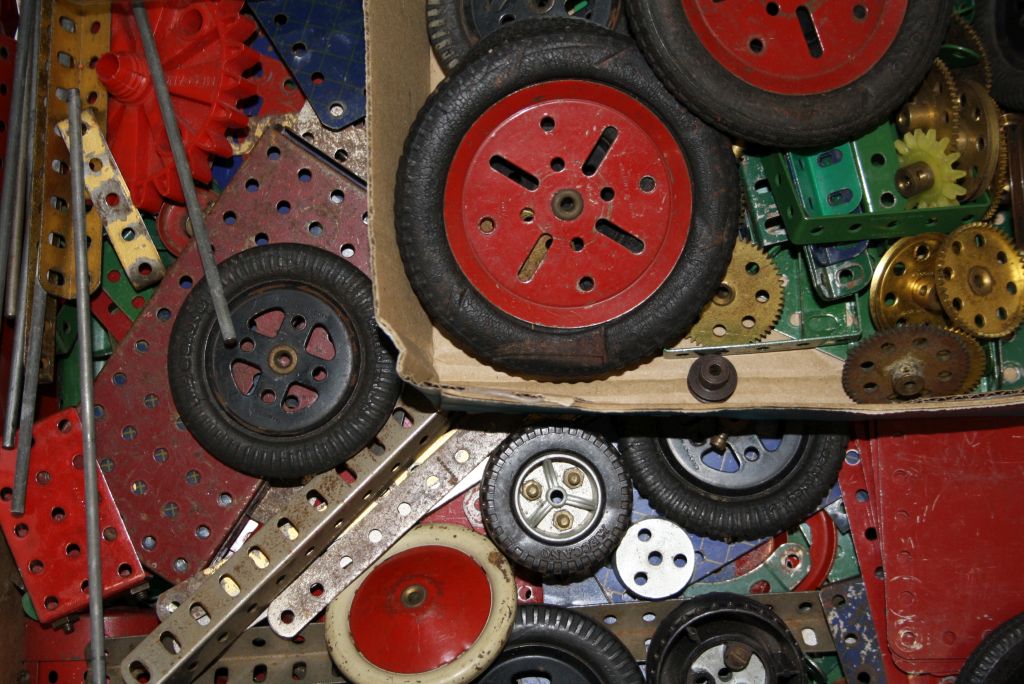 Quantity of vintage Meccano to include wheels, accessories and a boxed ...