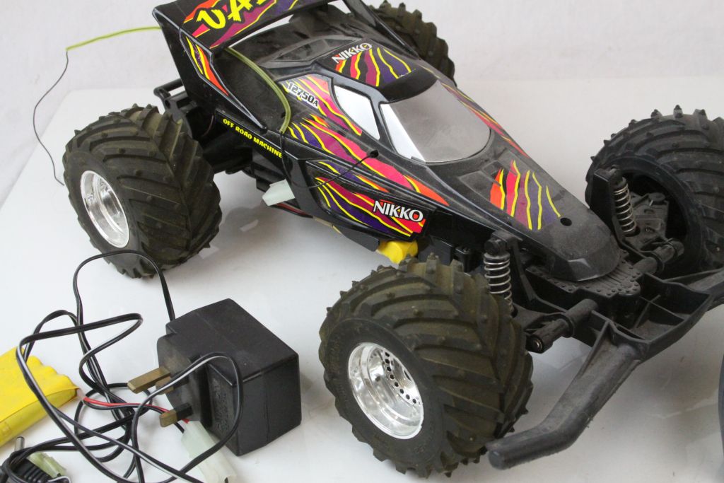 Boxed Scalextric 400 Electric Model Racing Set, with slot cars and two ...